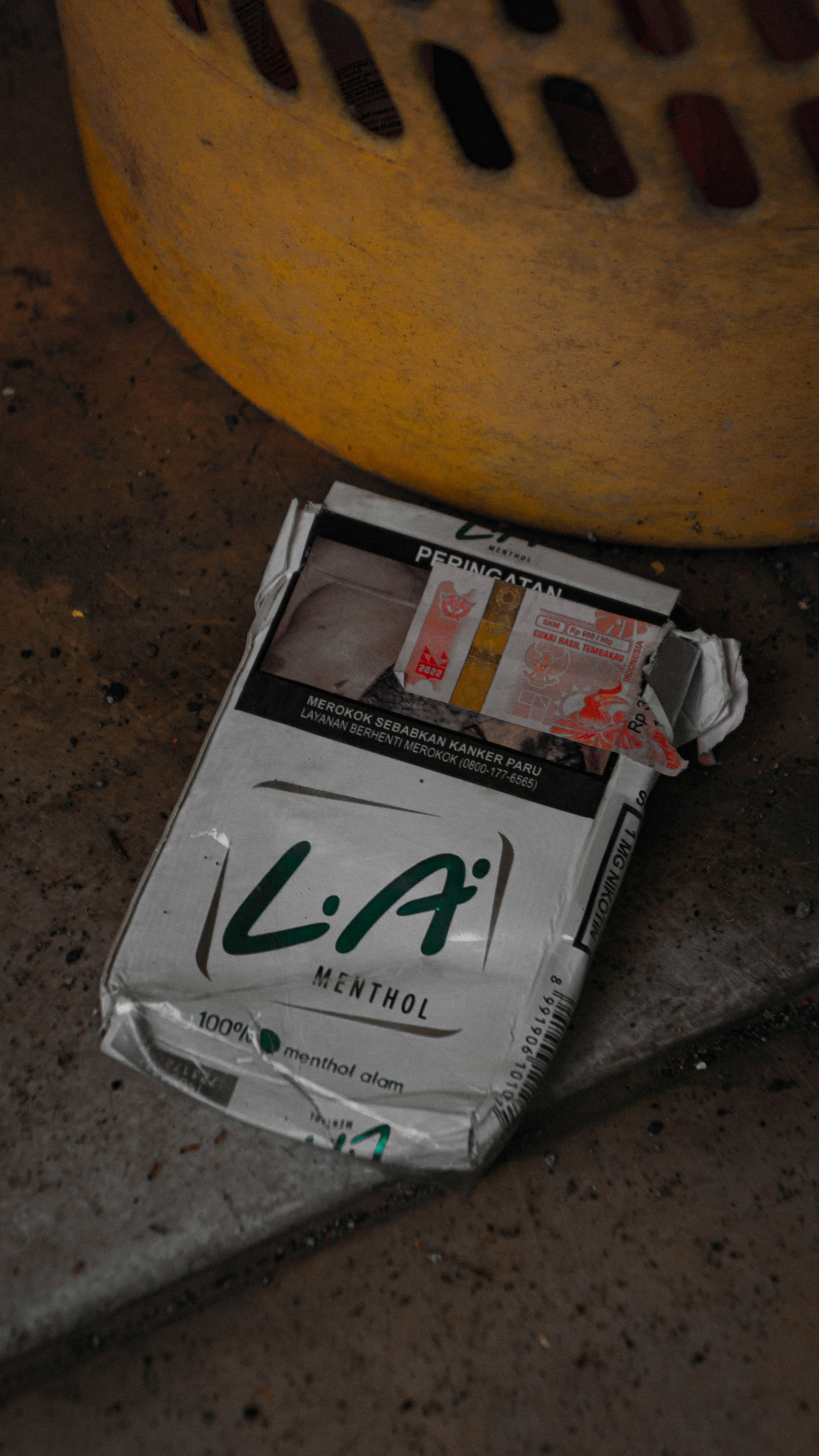 A box of cigarettes photo – Free Brown Image on Unsplash