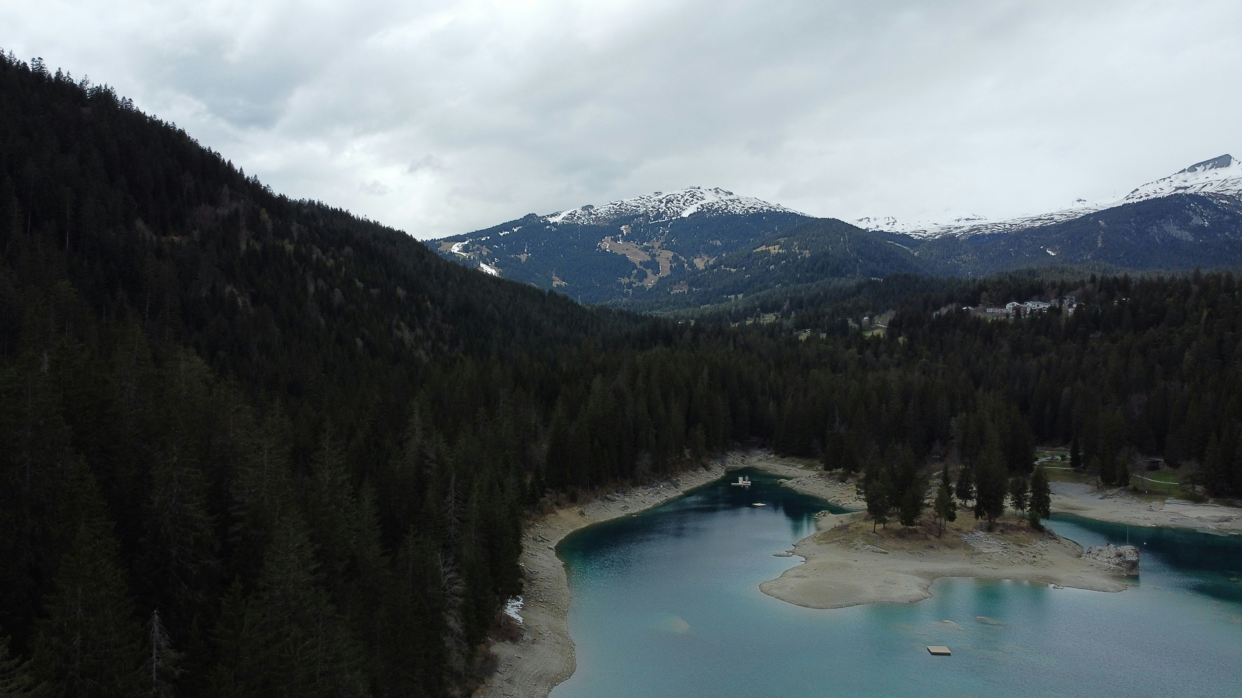 Caumasee Photos | Télécharger des images gratuites sur Unsplash