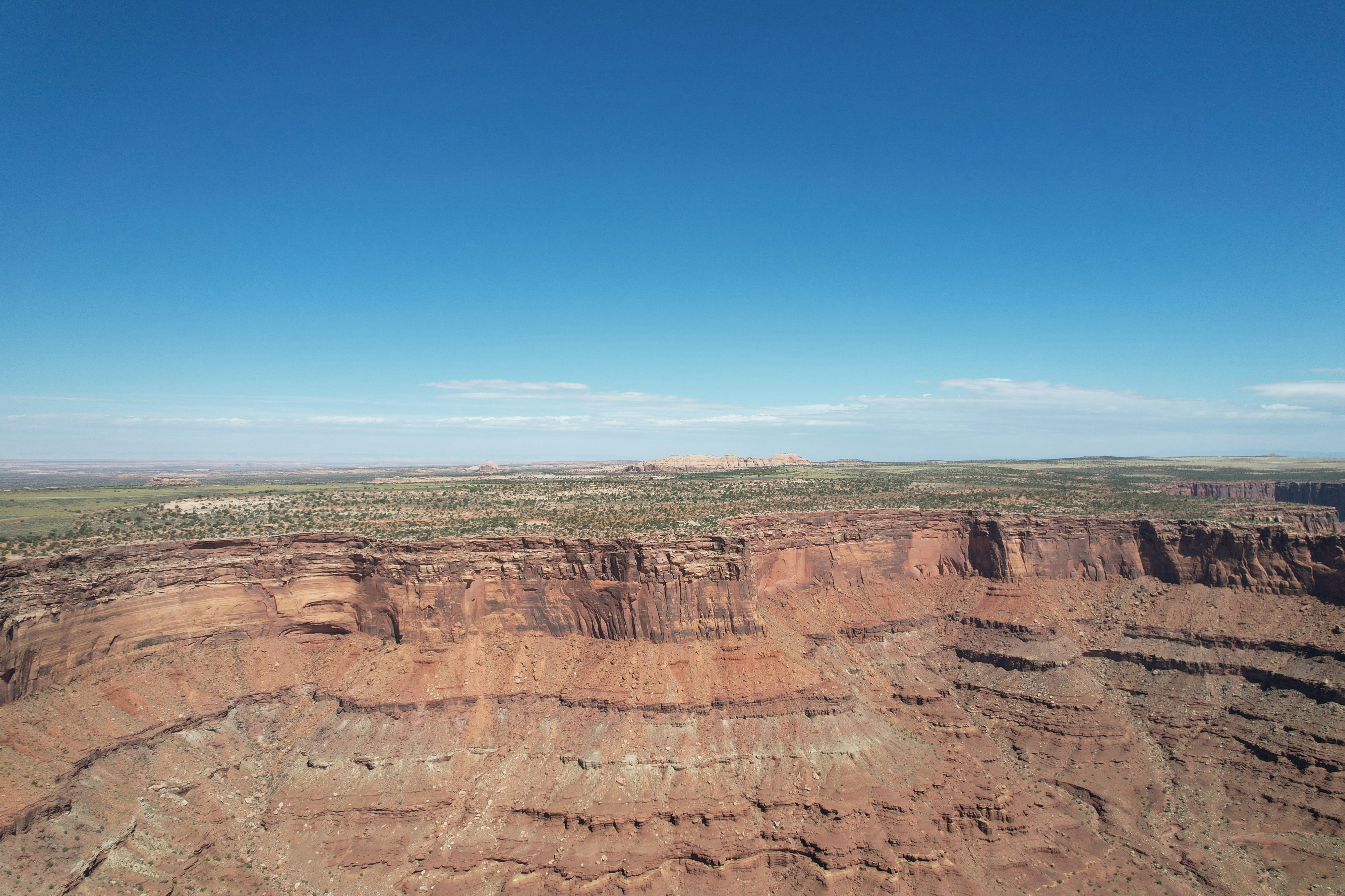 A large desert landscape photo – Free Utah Image on Unsplash