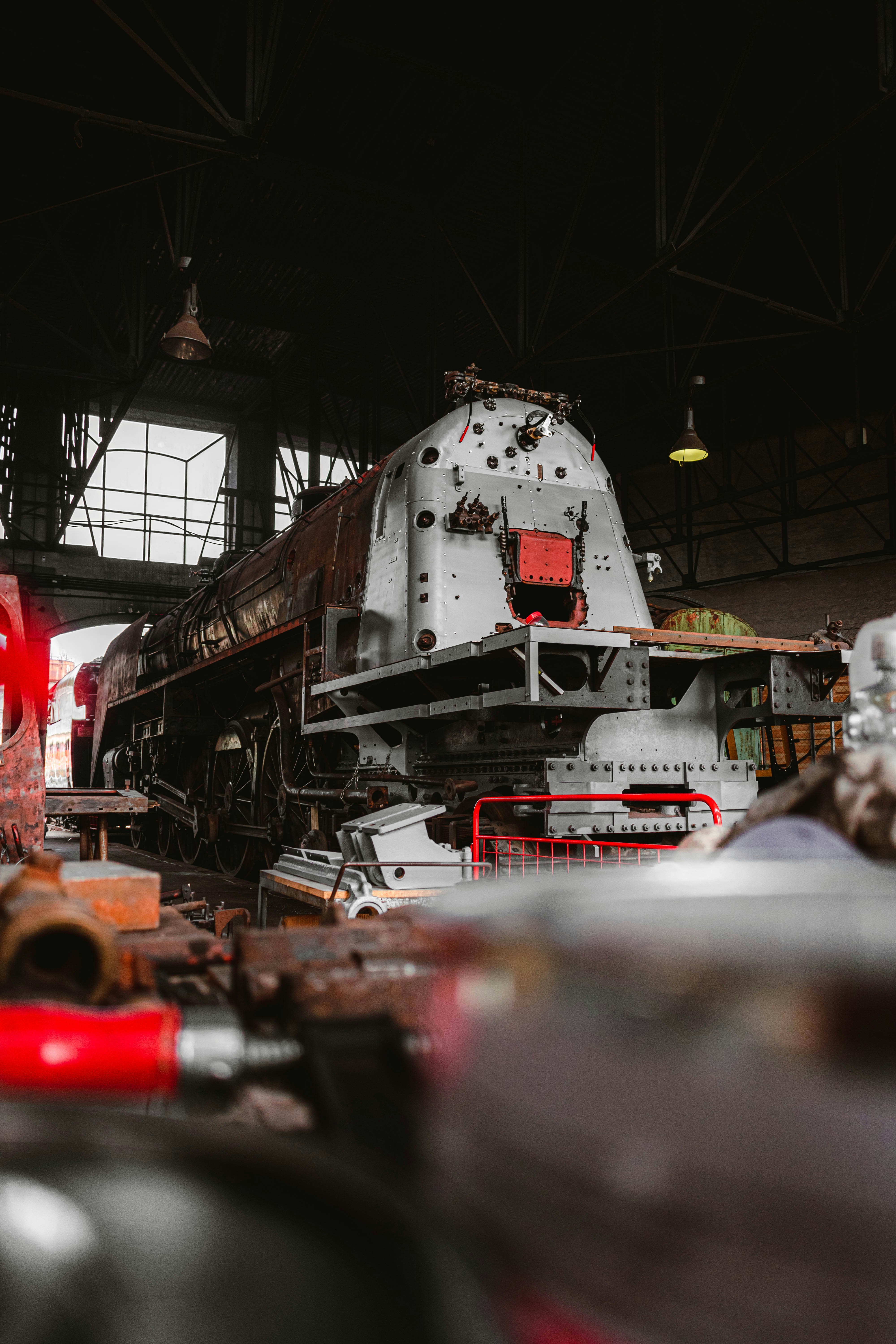 A large machine in a factory photo – Free Tatai street Image on Unsplash