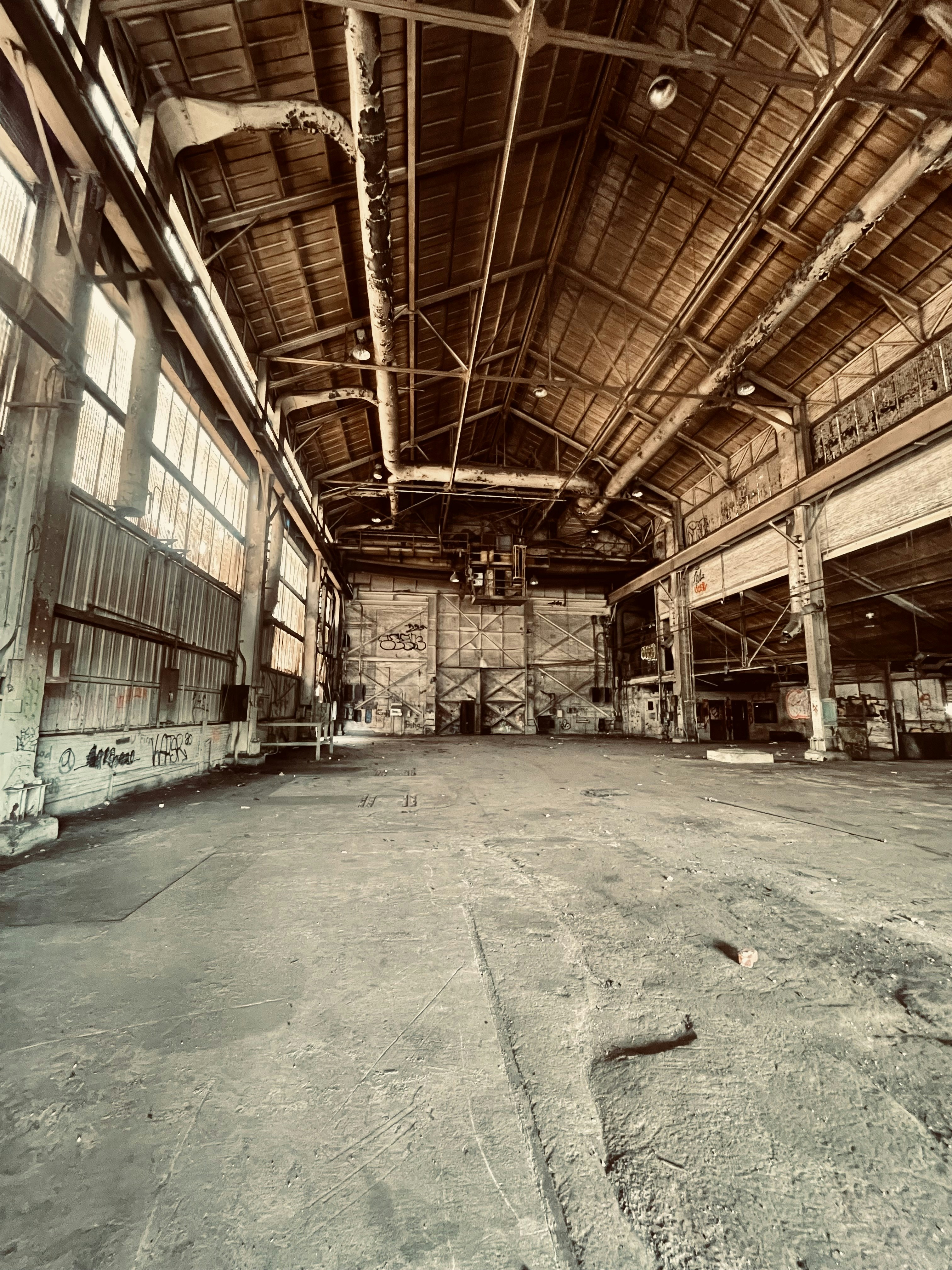 Old Warehouse Pictures | Download Free Images on Unsplash