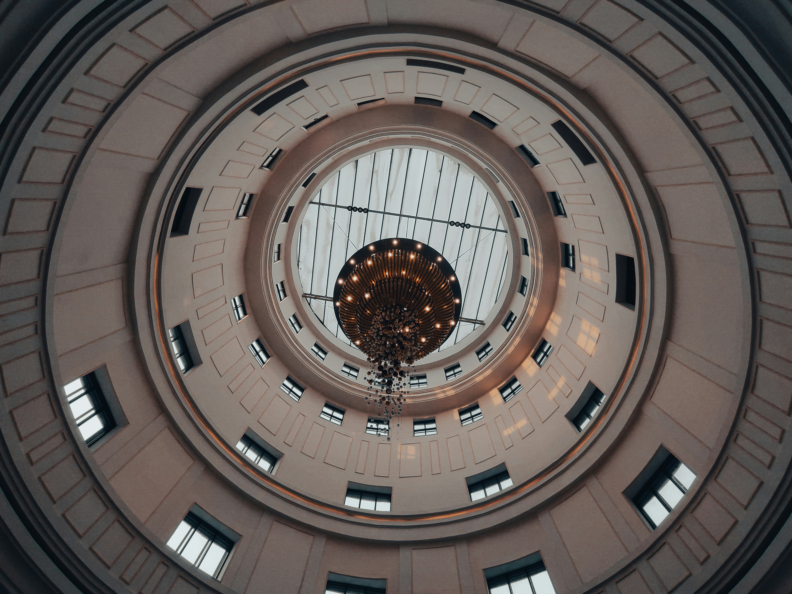 A circular ceiling with a circular design photo – Free Phoenix palassio ...