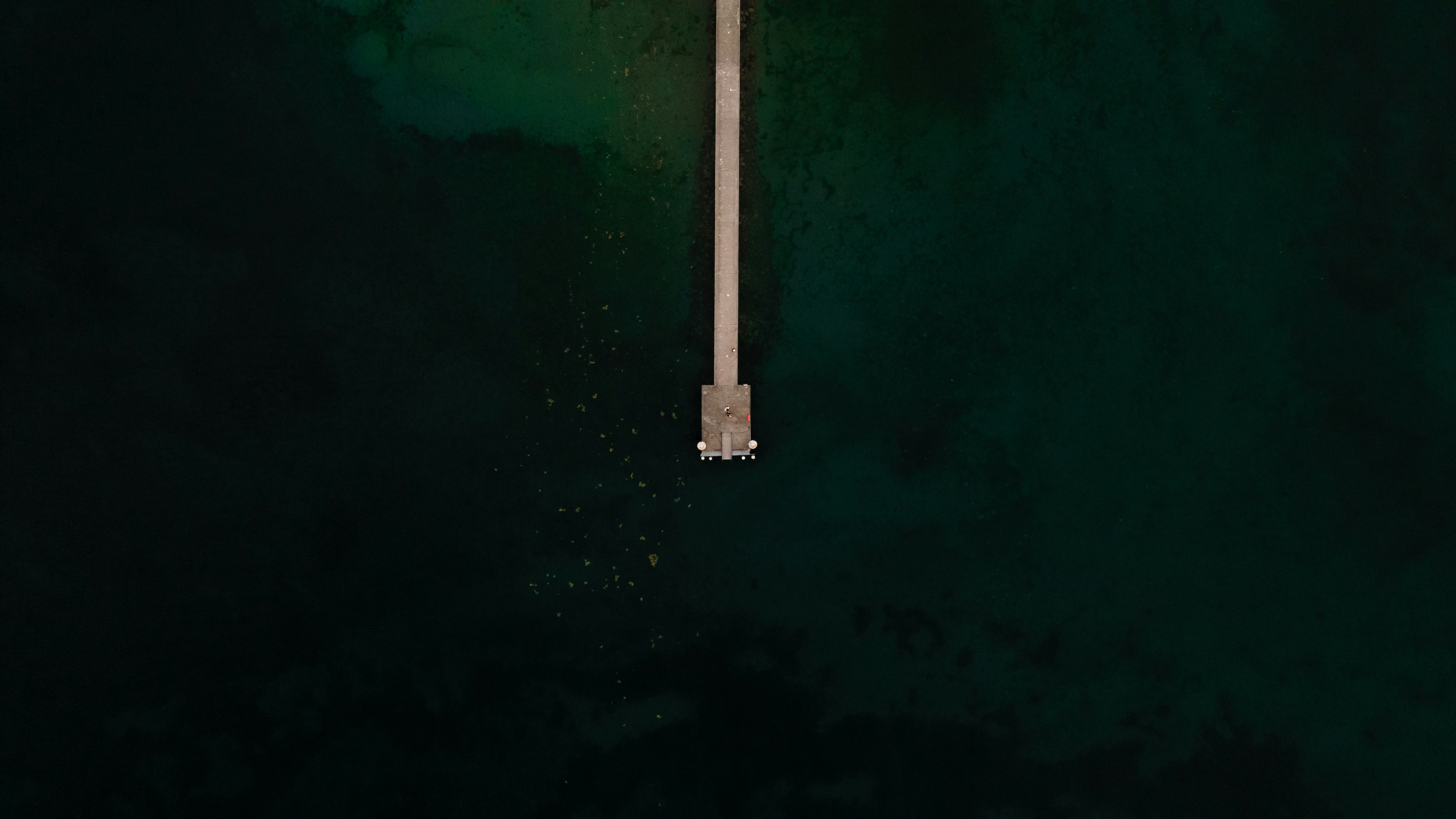 Une vue aérienne d’une jetée dans l’eau photo – Photo Lüscherz Gratuite ...