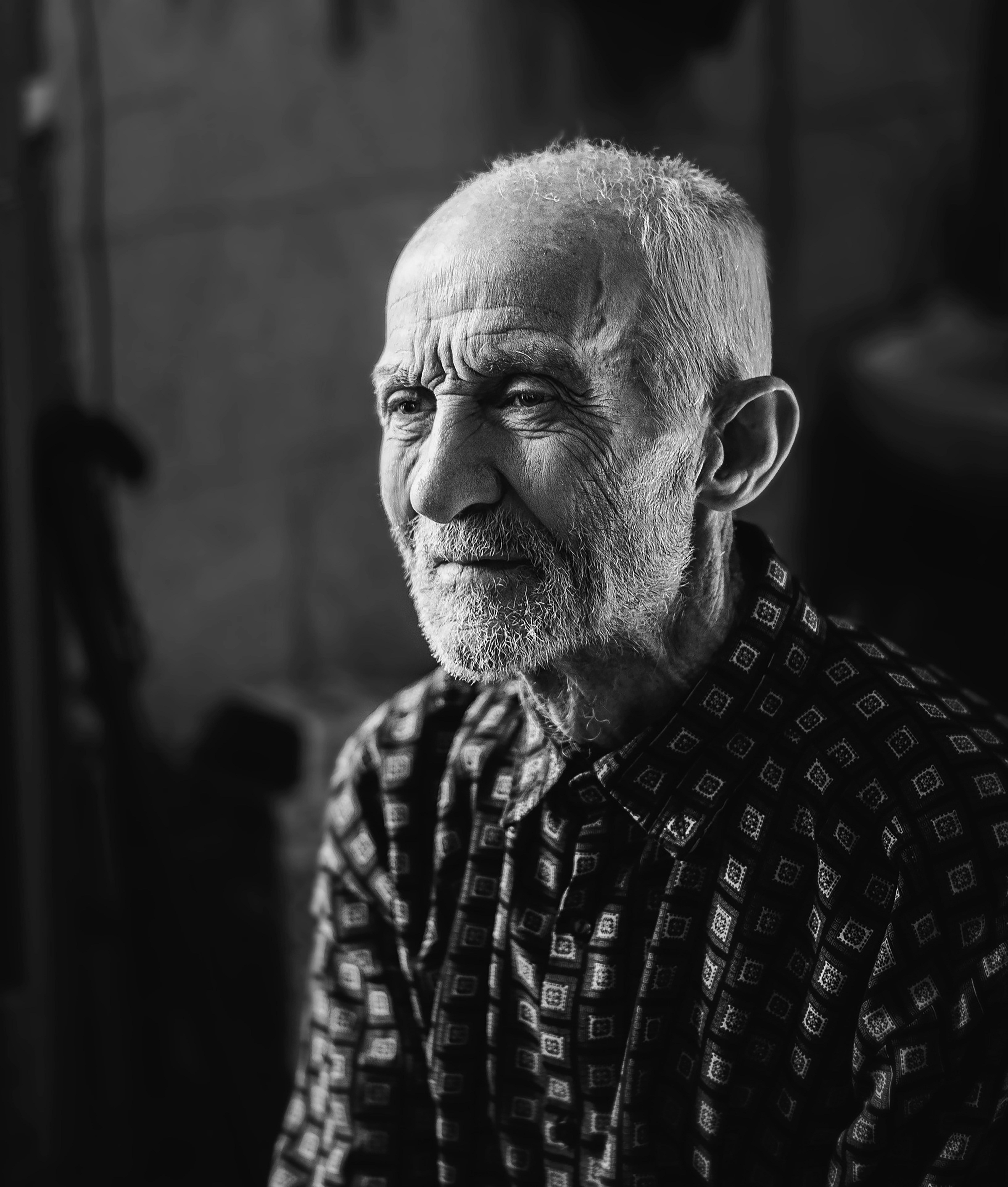 A black and white photo of an older man photo – Free Portrait Image on ...