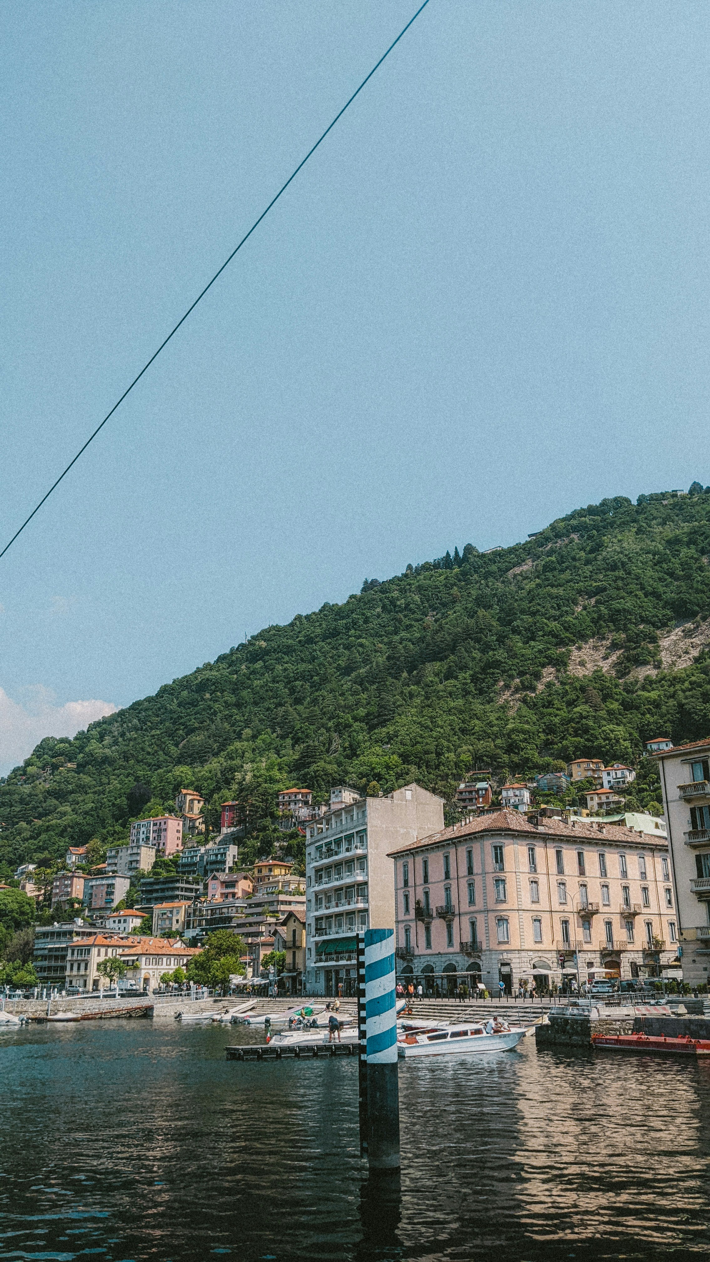 Harbor Village Strata: A Seaside Town Nestled at the Foot of Green Hills