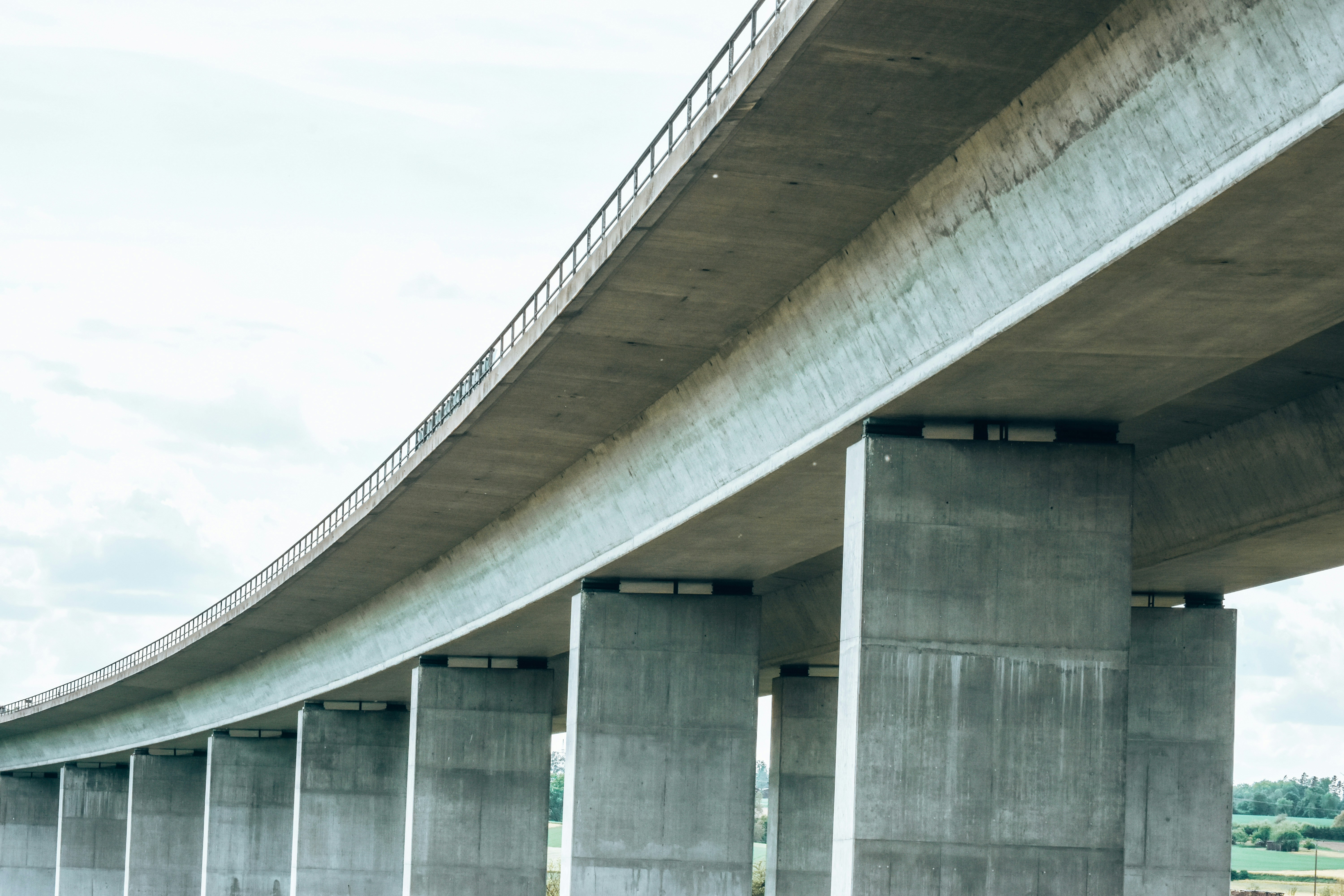 A view of the underside of a highway bridge photo – Free Building Image ...