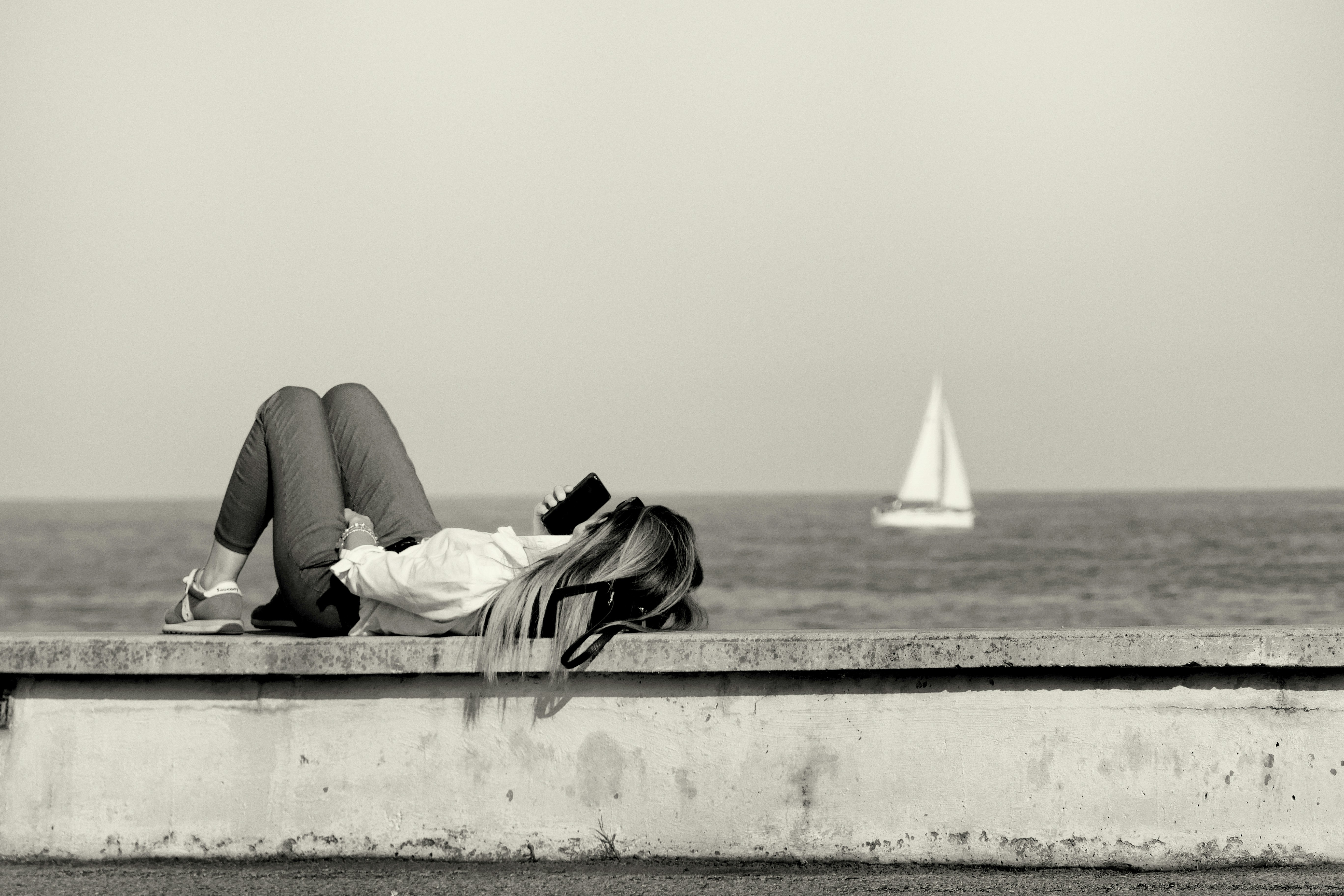 Sea-Edge Lullaby: A Quiet Ledge Portrait by the Horizon