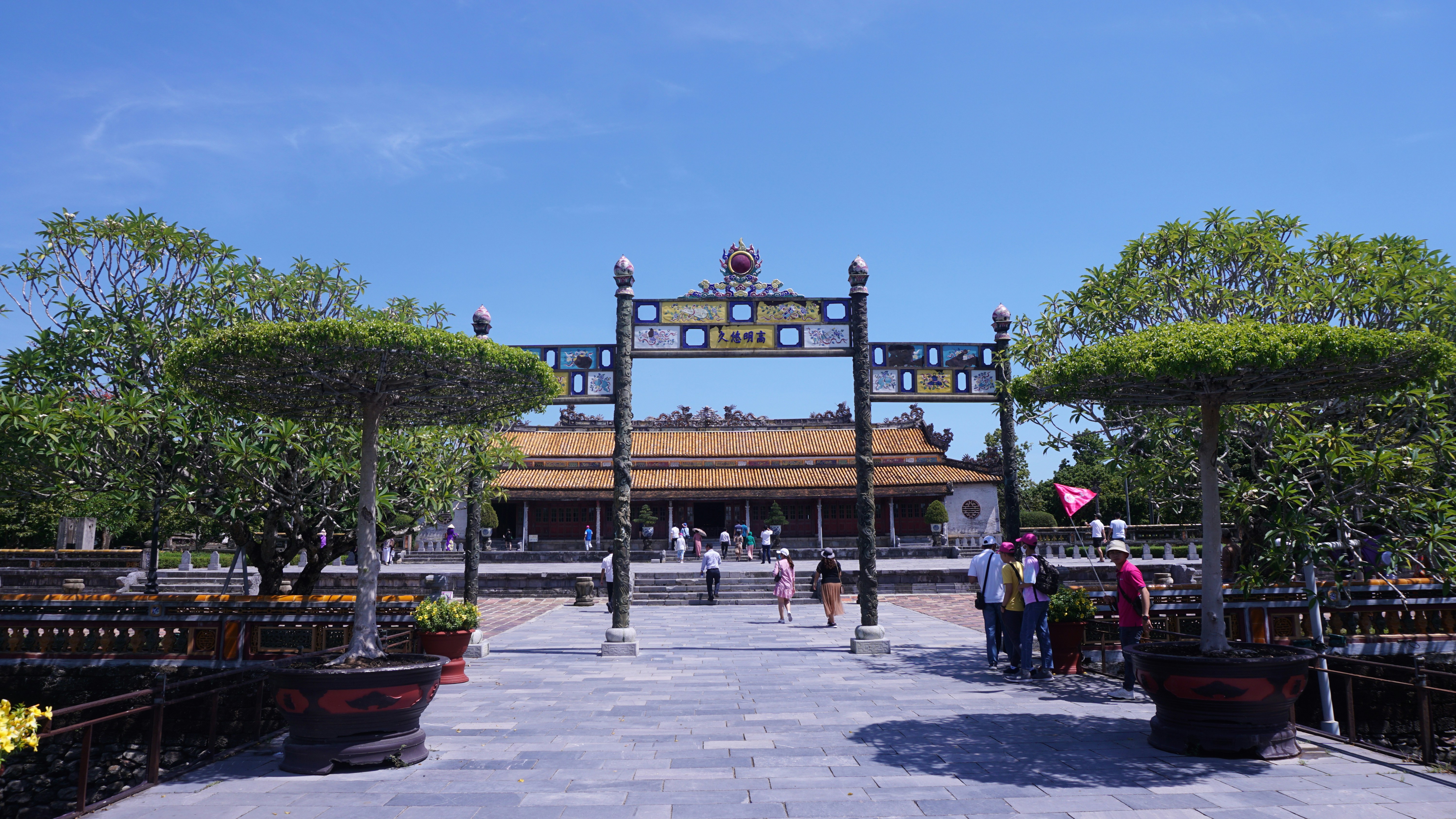 Lantern Gate Framing a Serene Temple Courtyard