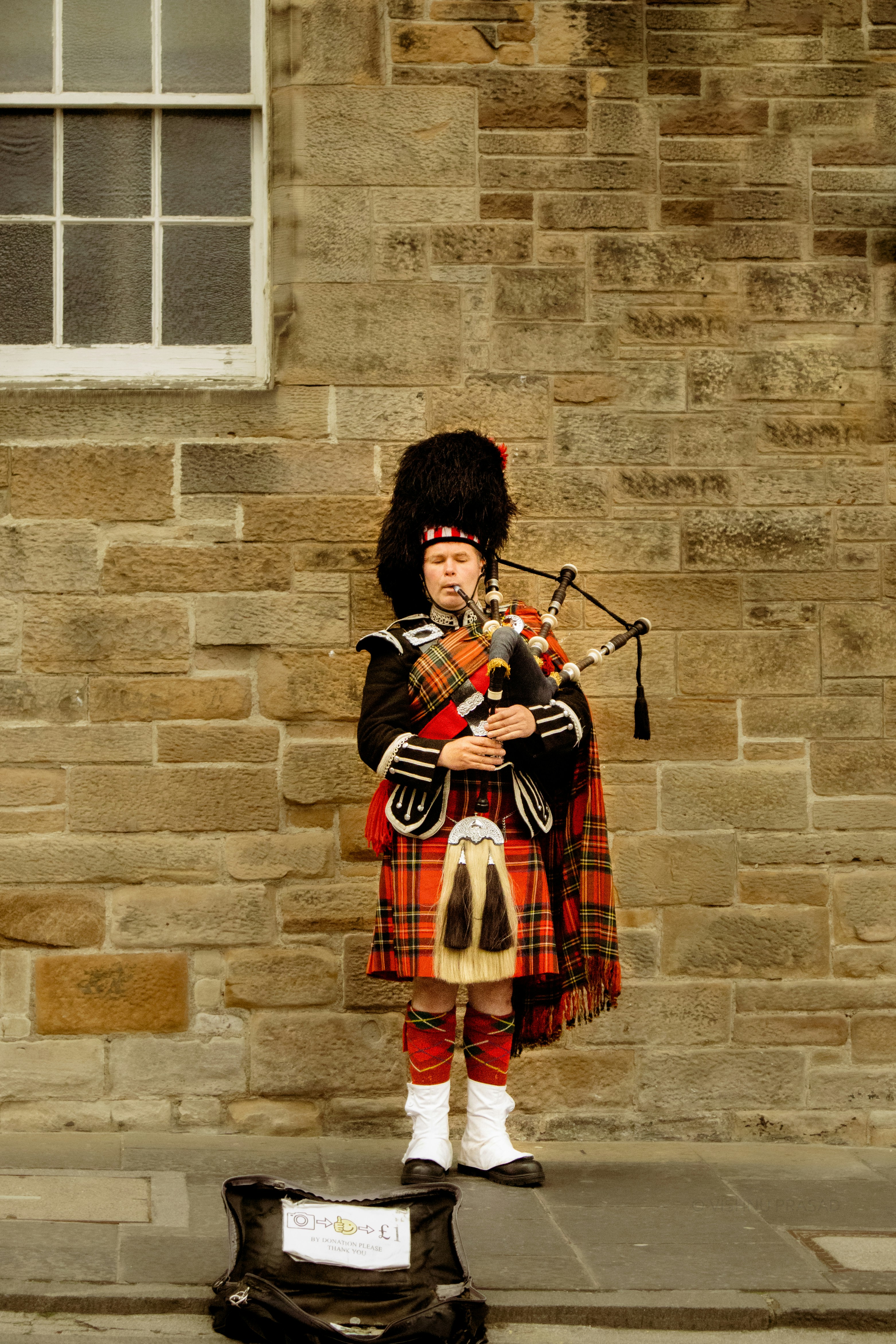 Highland Echoes on Edinburgh's Royal Mile