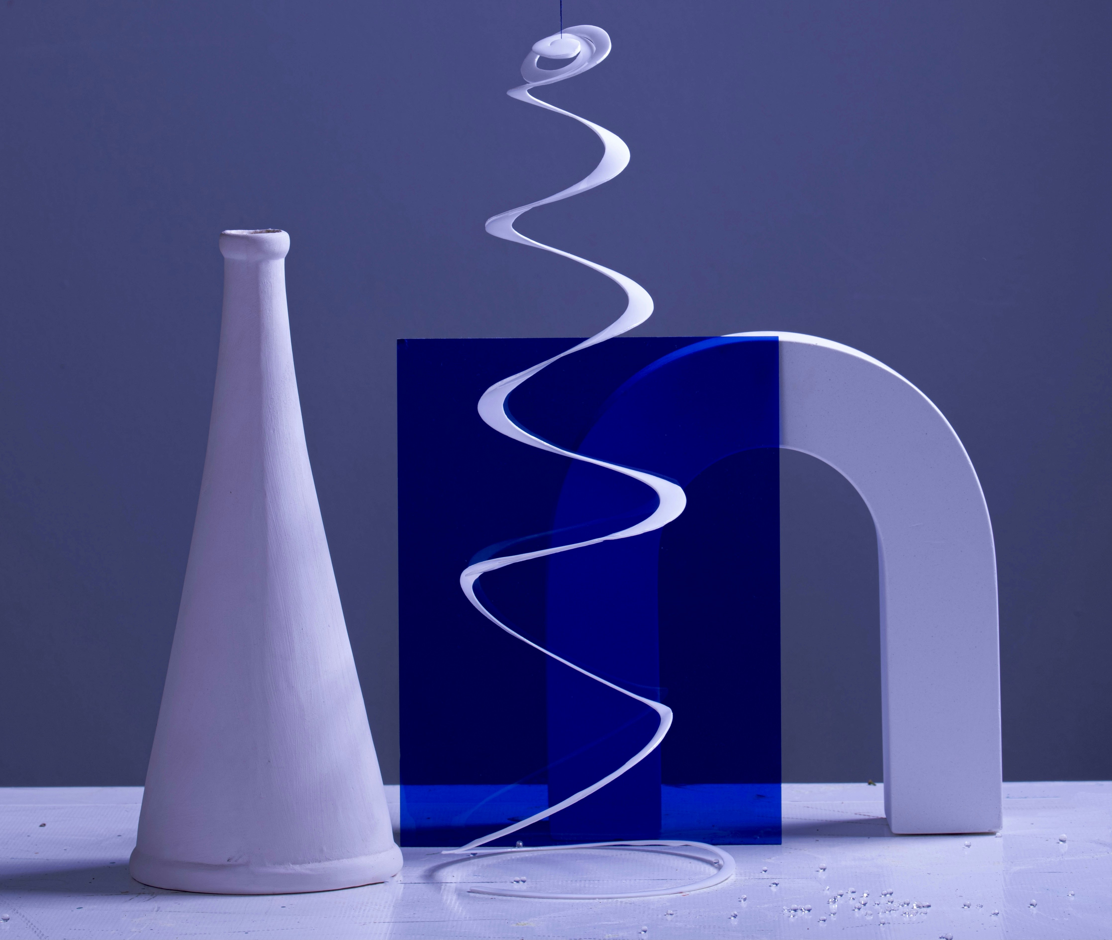 Spiral Thread Over Minimal Glass Geometry