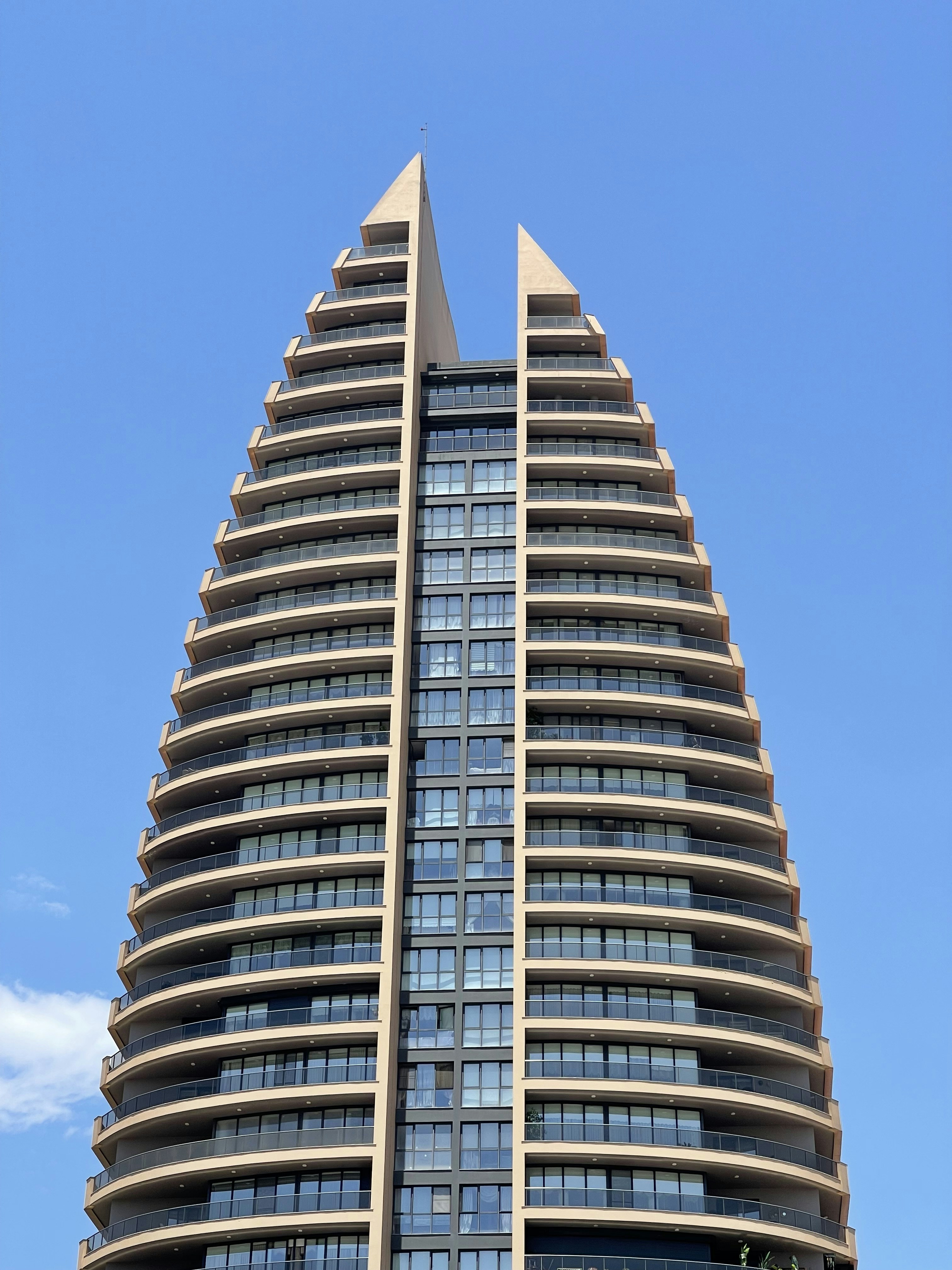 Gama Tower Architecture Pictures | Download Free Images on Unsplash