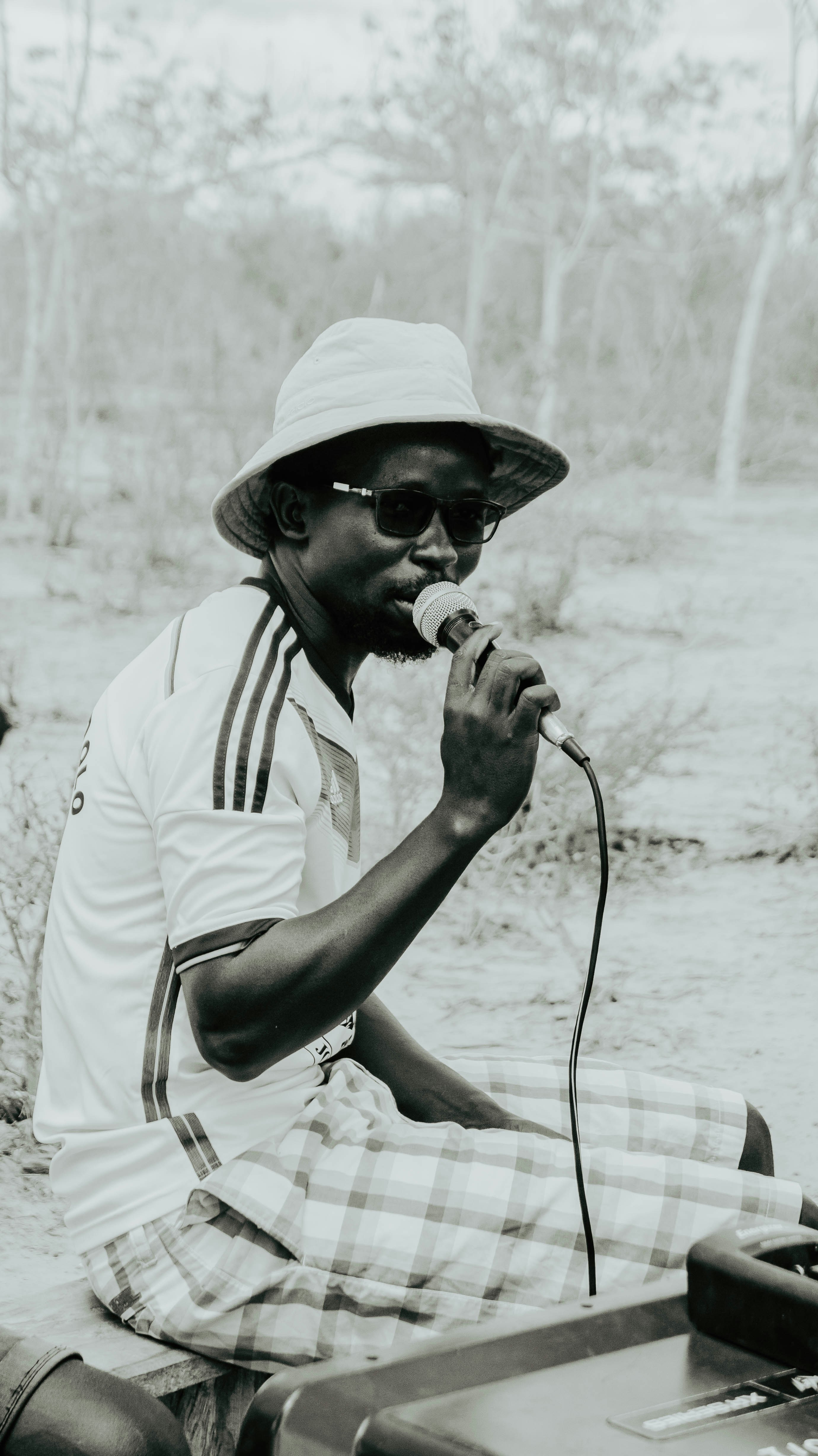 Vocal Moment: A Deserted Shoreline Serenade