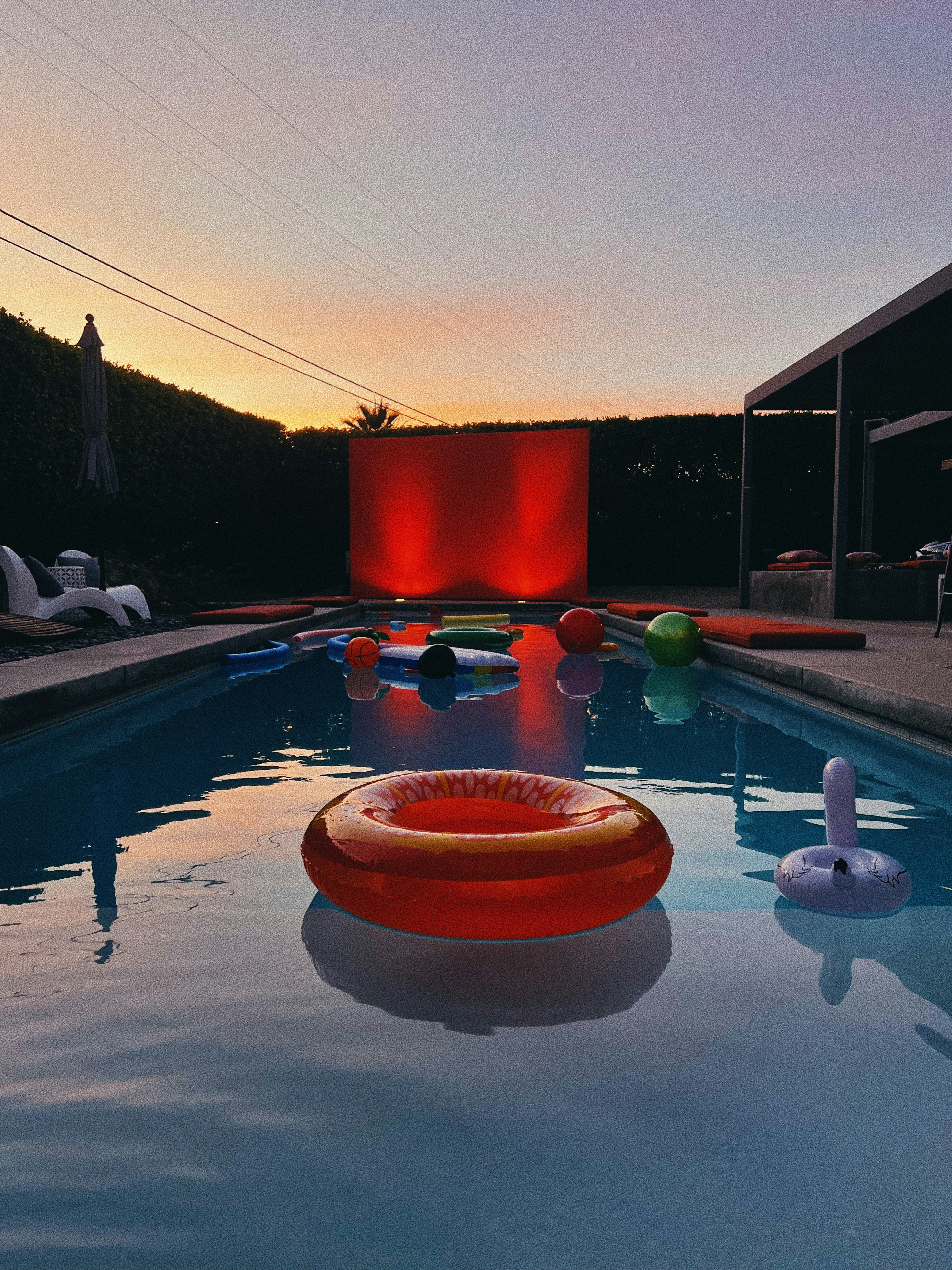 Floating Objects Tumblr