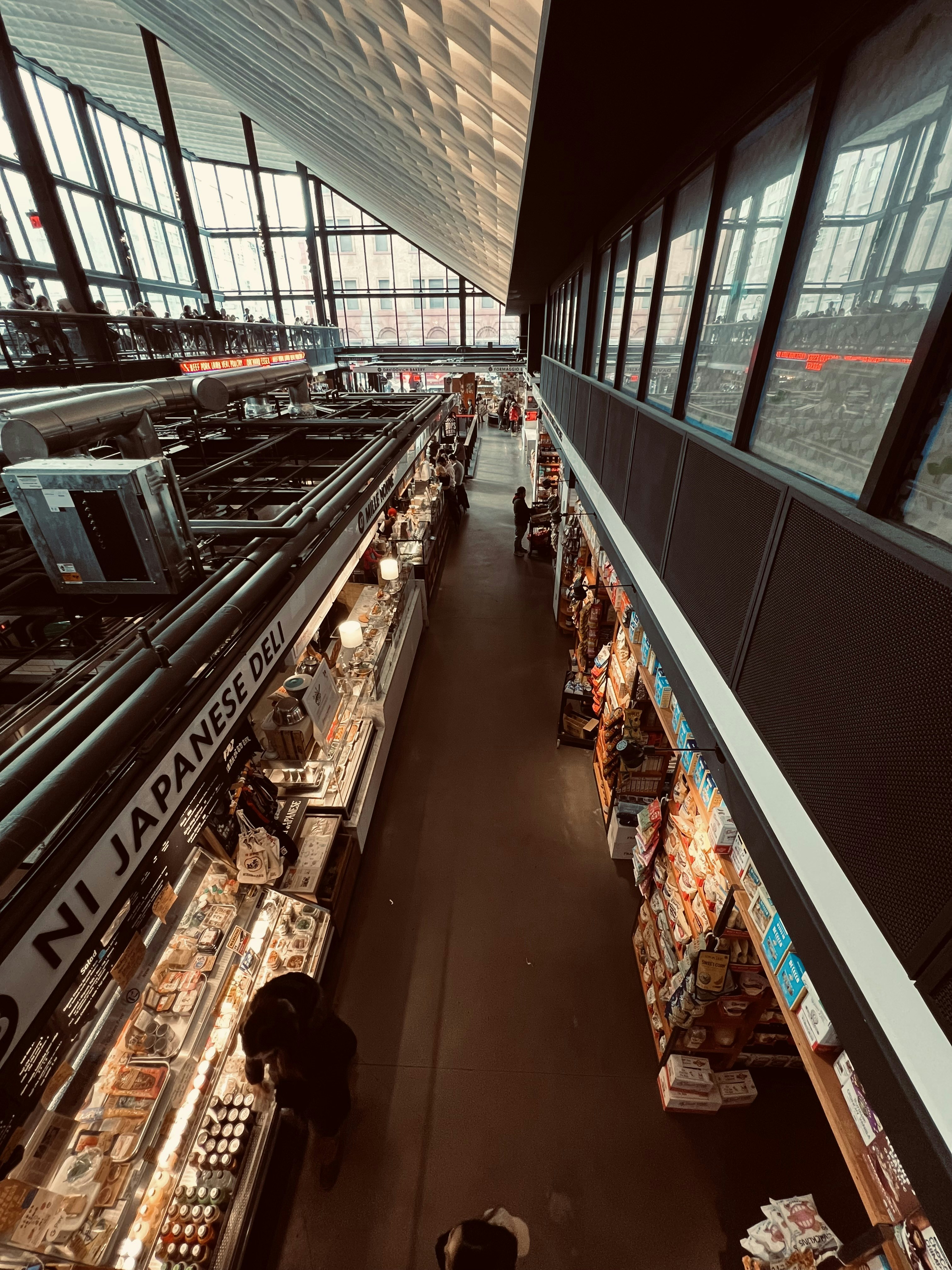 An overhead view of a grocery store filled with food photo – Free ...