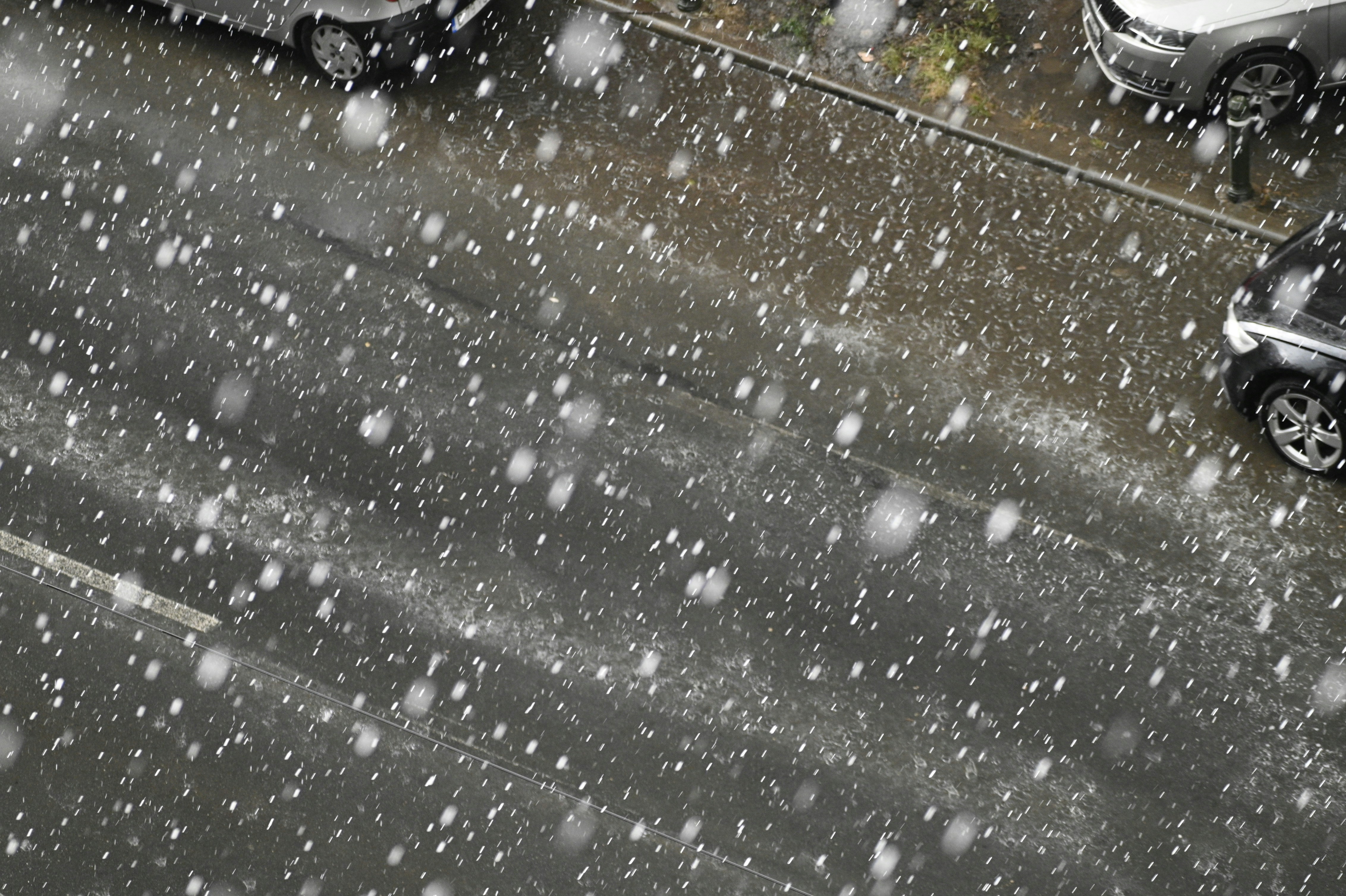 Choreography of Snowflakes