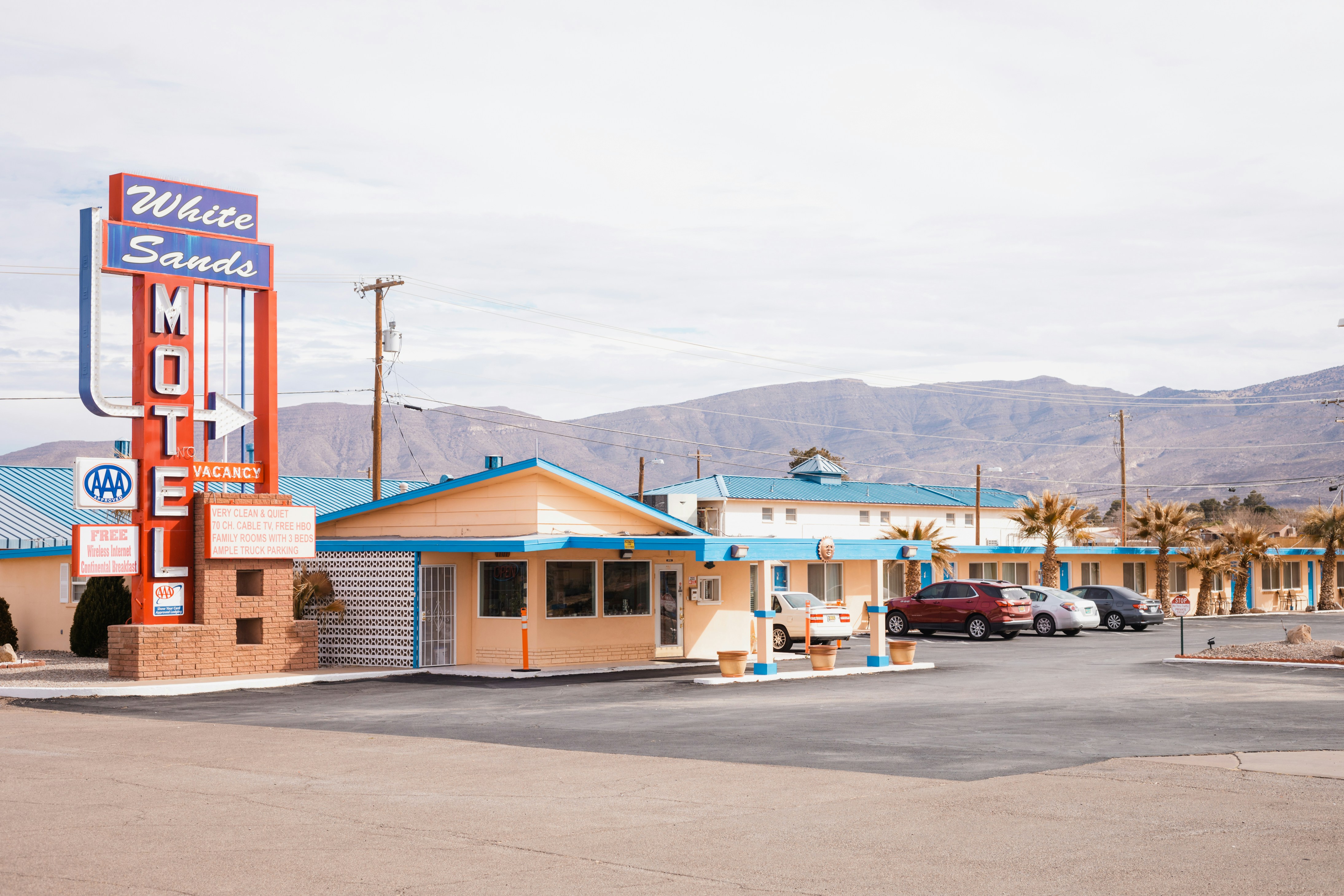 Motel Pictures | Download Free Images on Unsplash