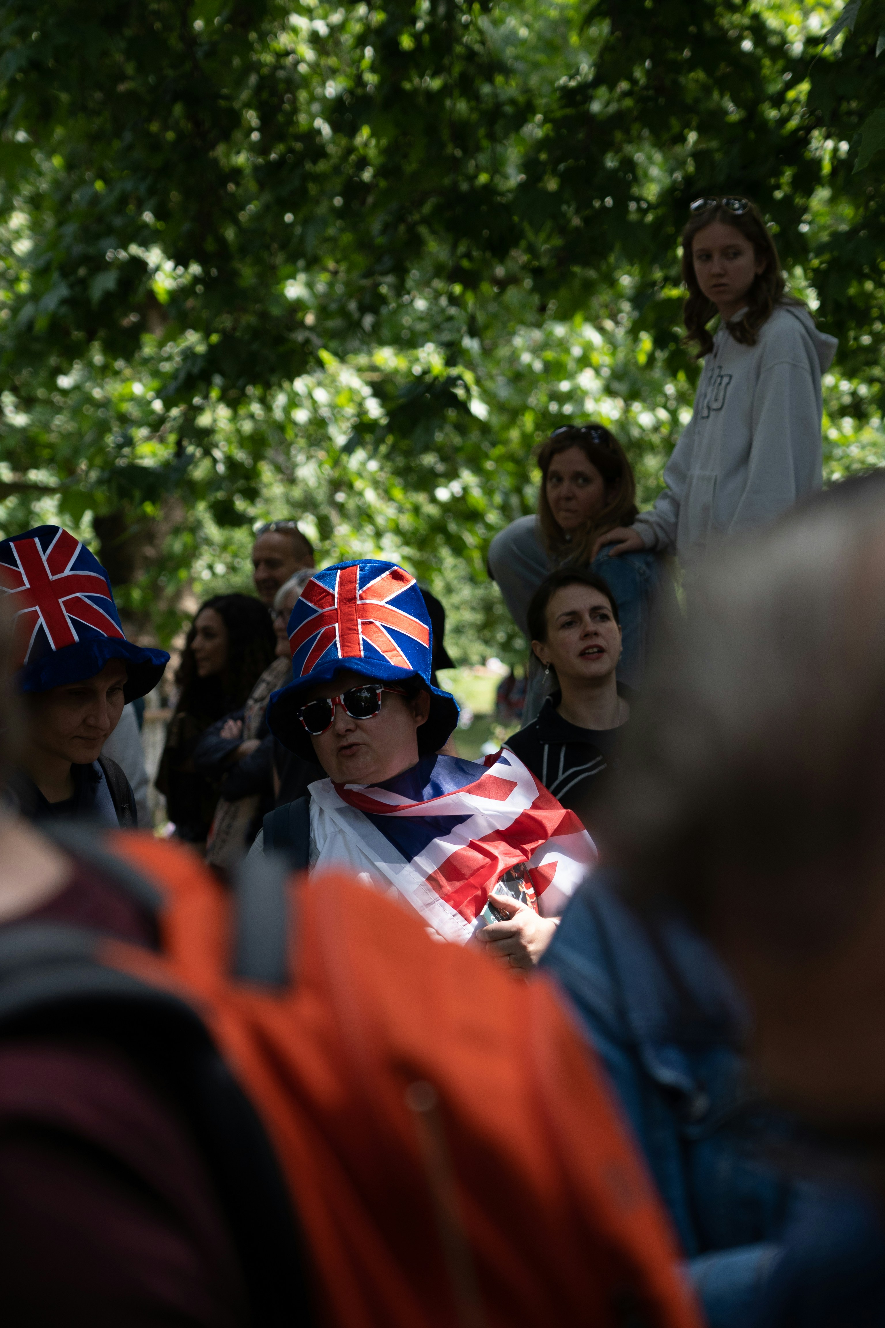 A group of people wearing union jack hats photo – Free Uk Image on Unsplash