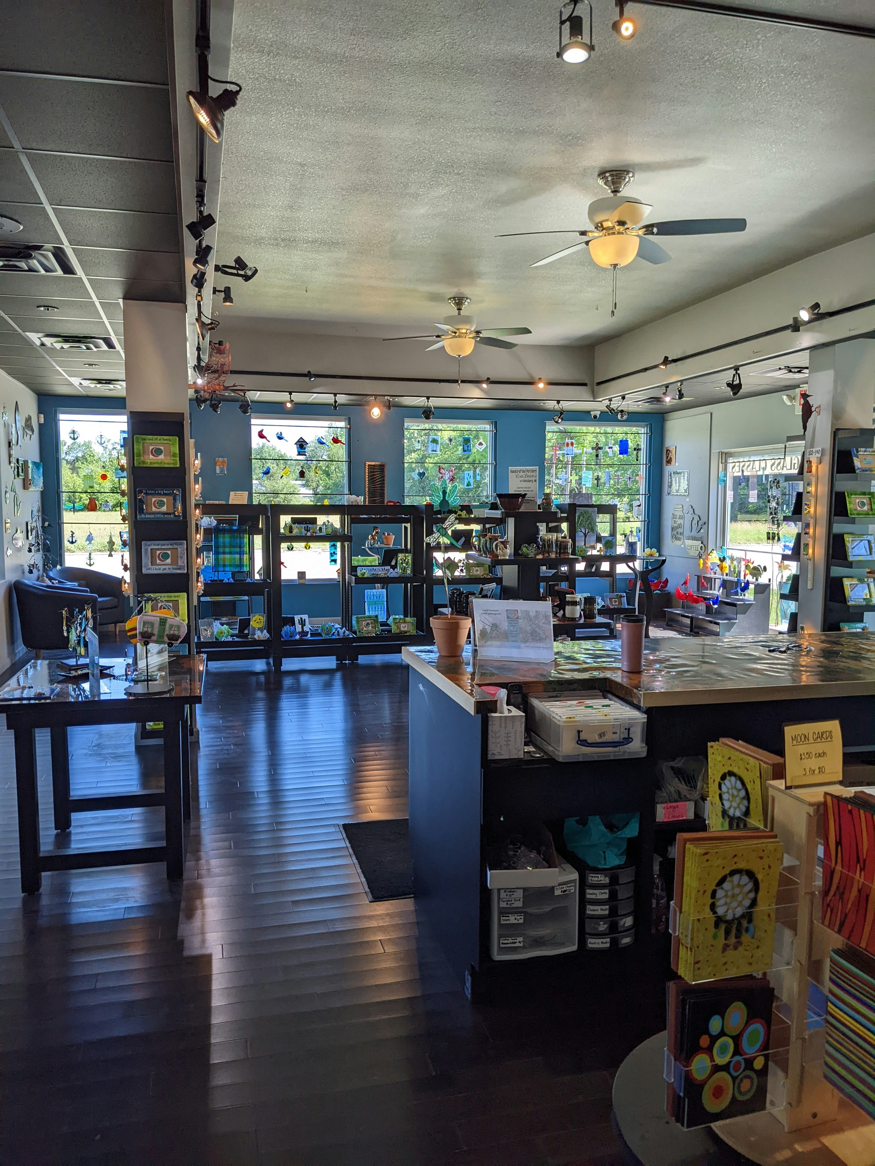 Glass art studio K F