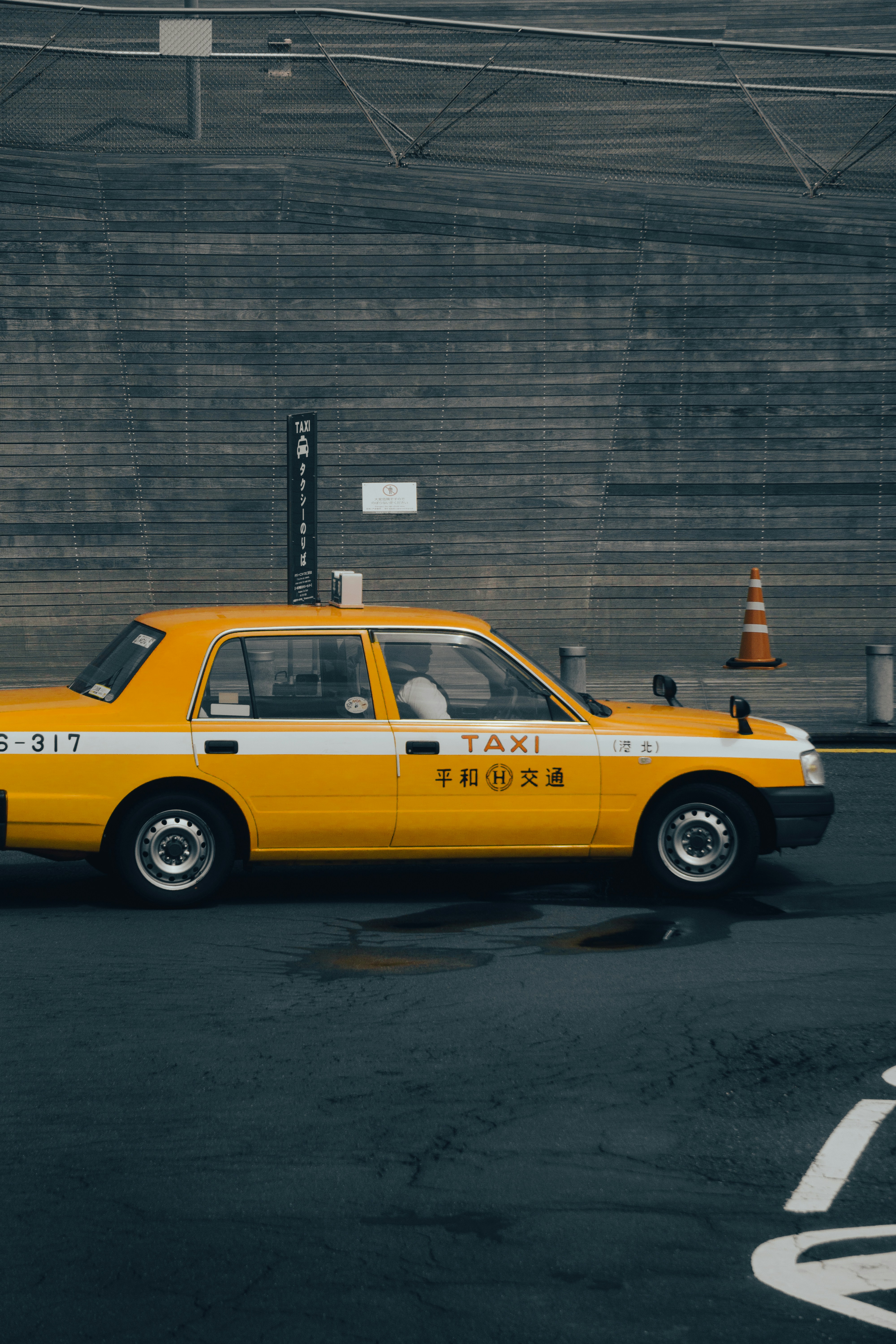 yellow taxi