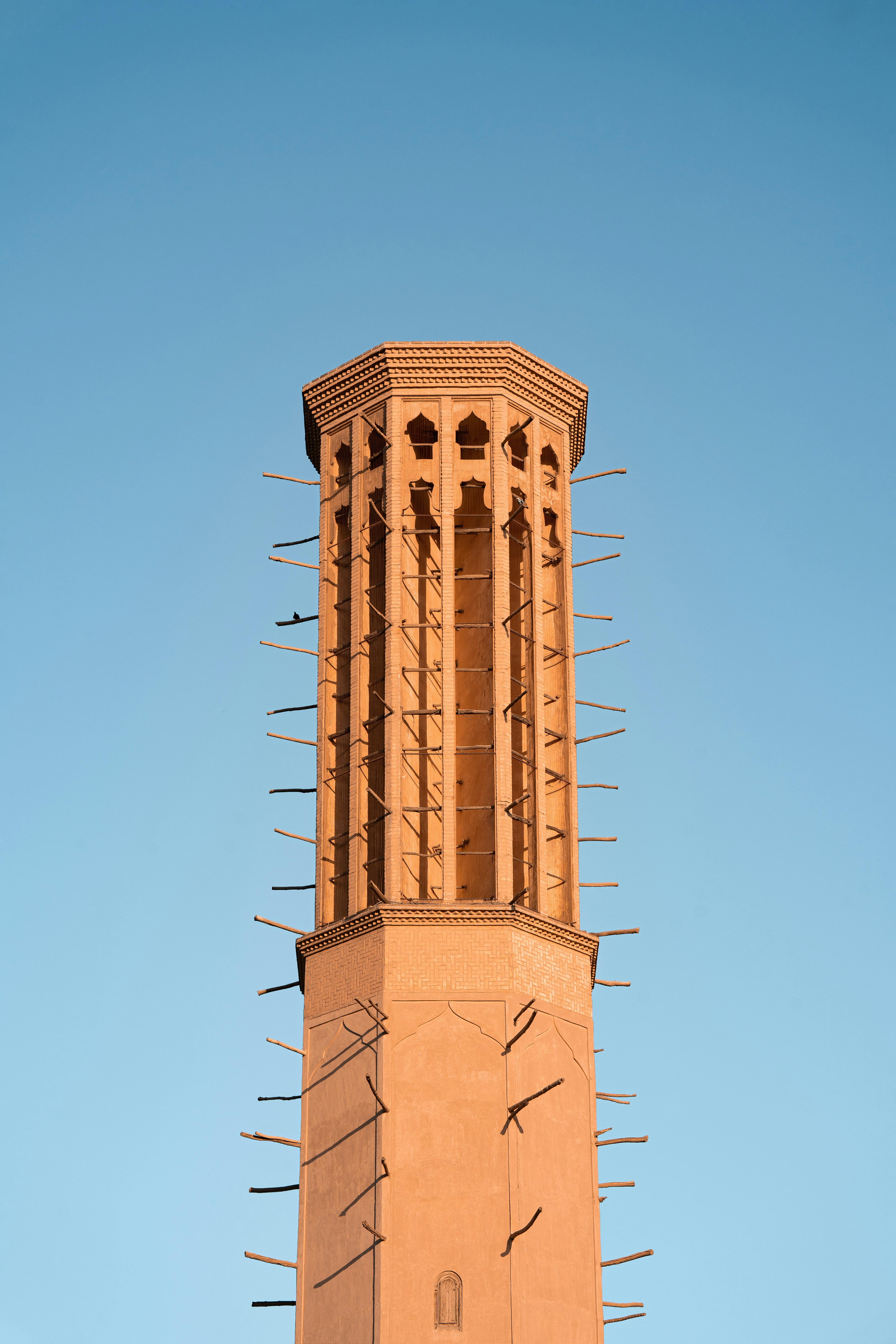 A tall tower with a circular top photo – Free Yazd Image on Unsplash