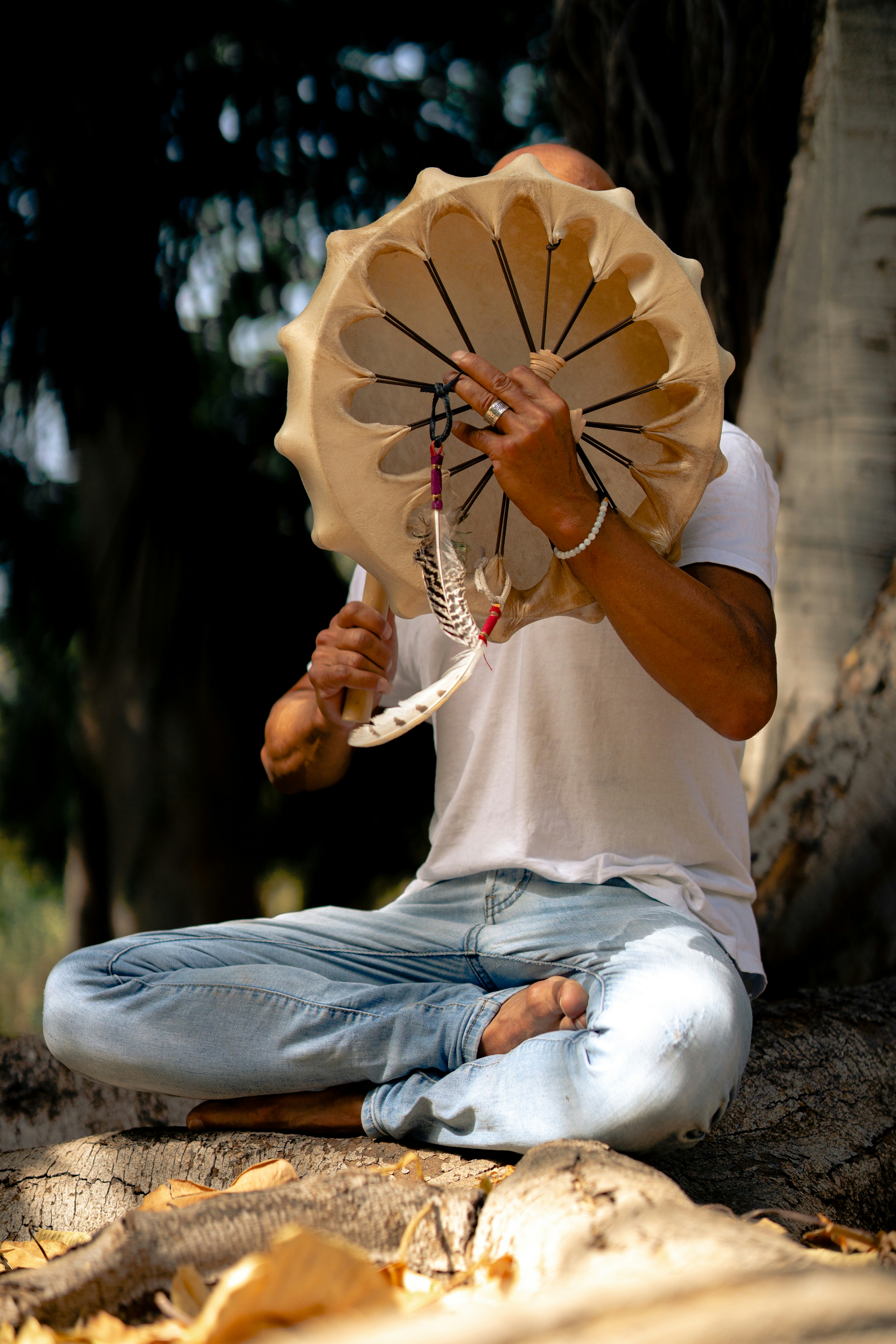 A person holding a string photo – Free Spain Image on Unsplash
