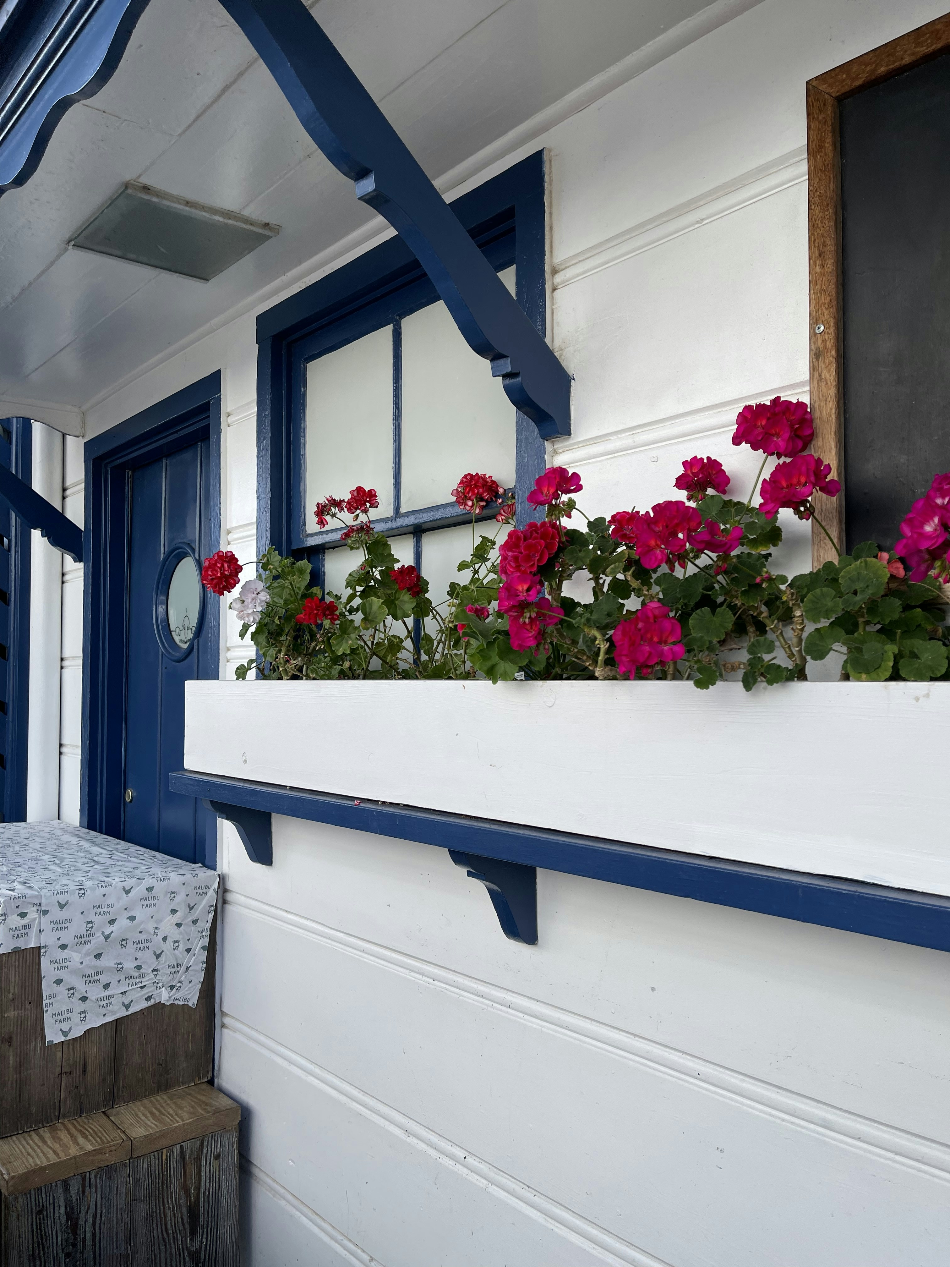 White House with pink flowers