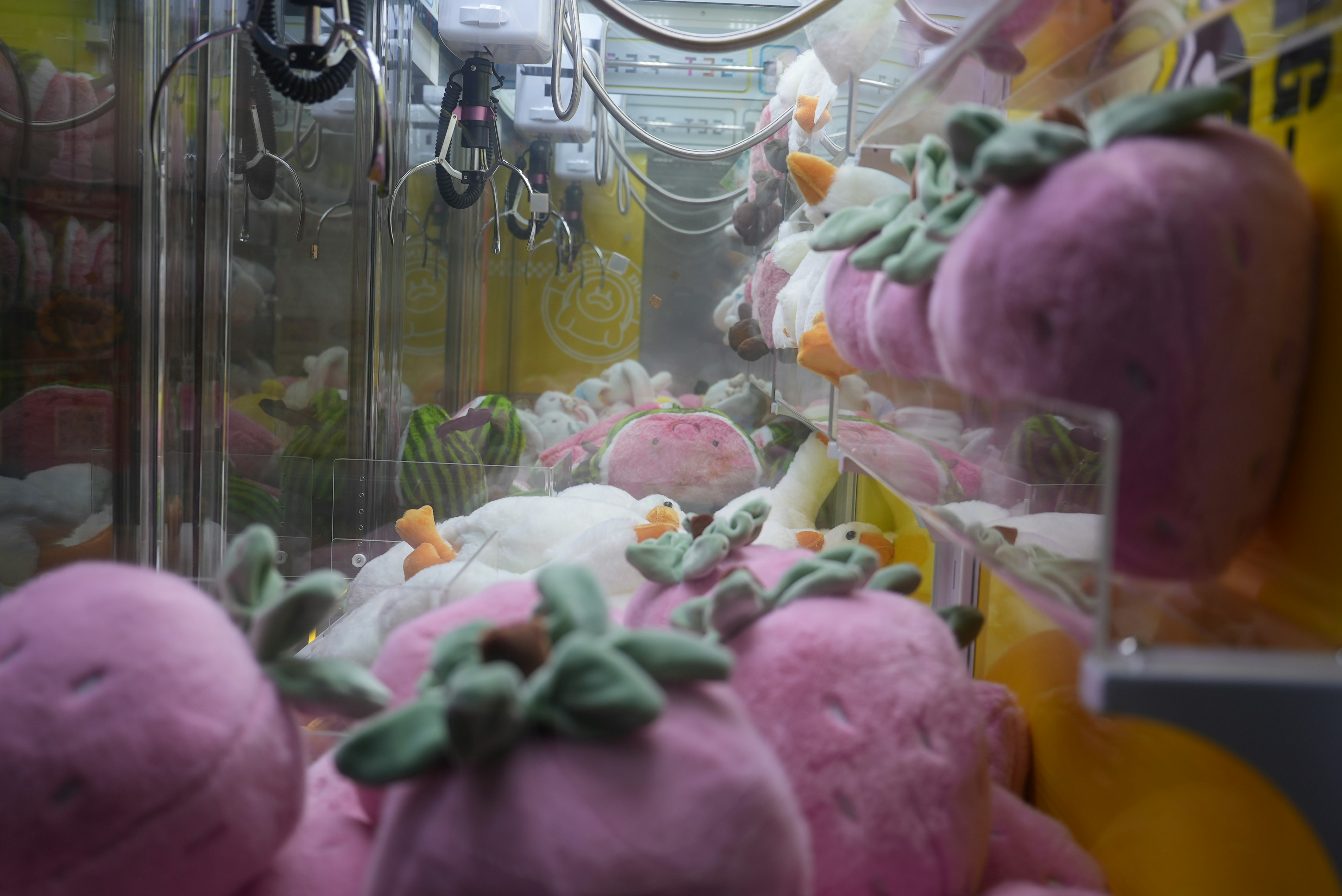 Claw Game Pink Harvest: Velvet Plush Fruits in a Glass Cage