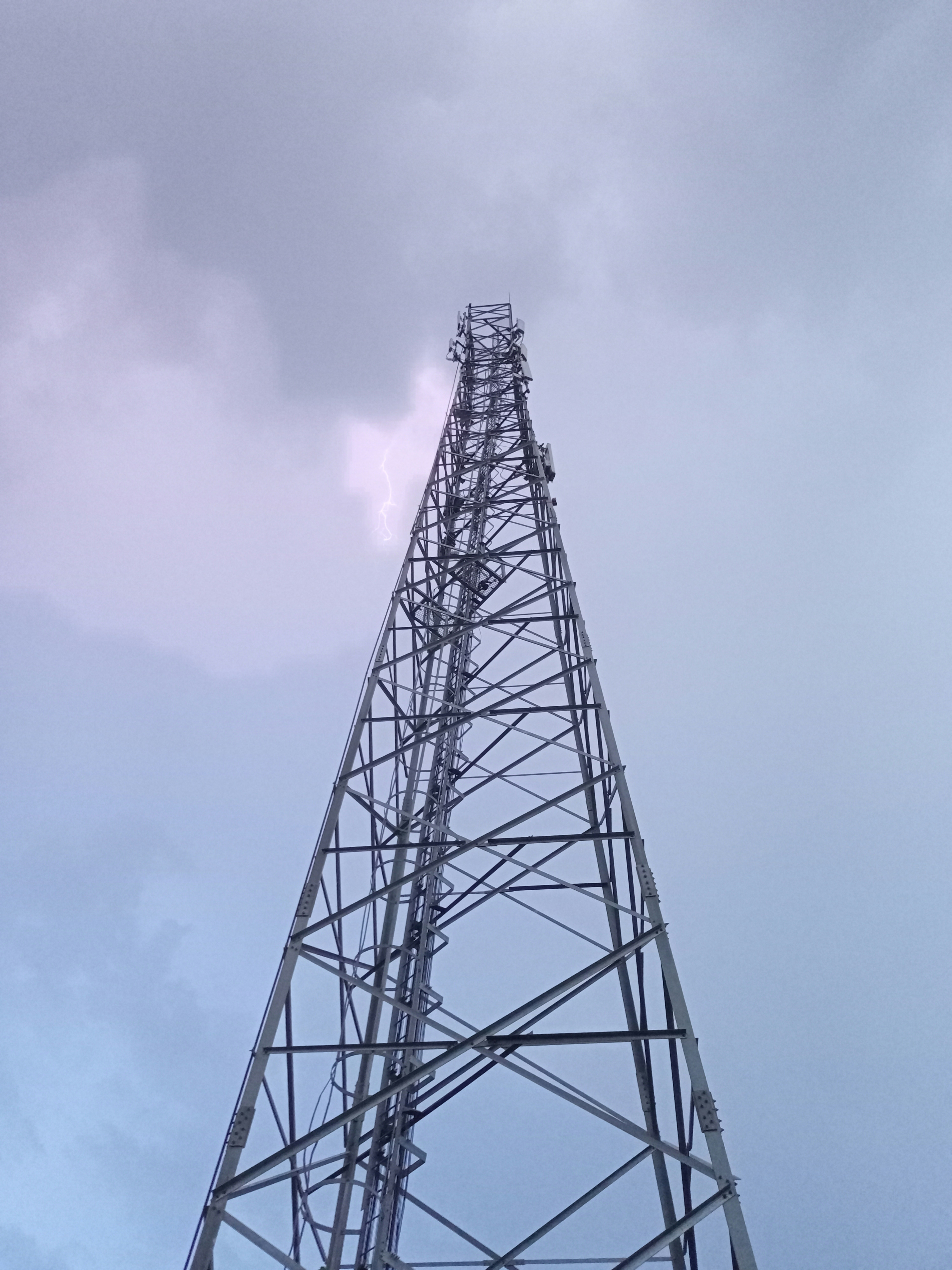 Metal Telecommunication Tower photo captured by Saqib Iqbal Digital | a tall metal tower