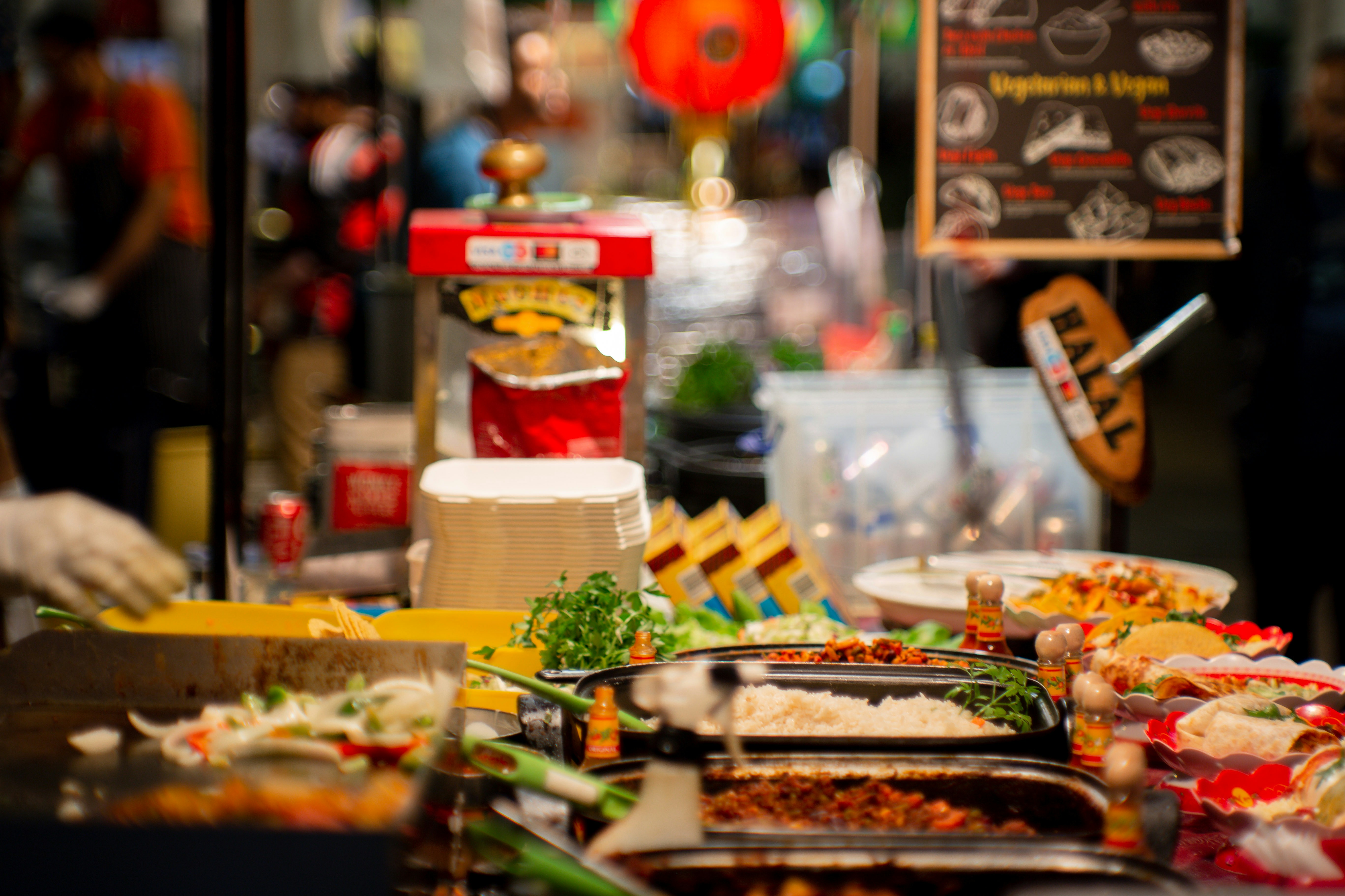 Une table pleine de nourriture photo – Photo Aliments Gratuite sur Unsplash