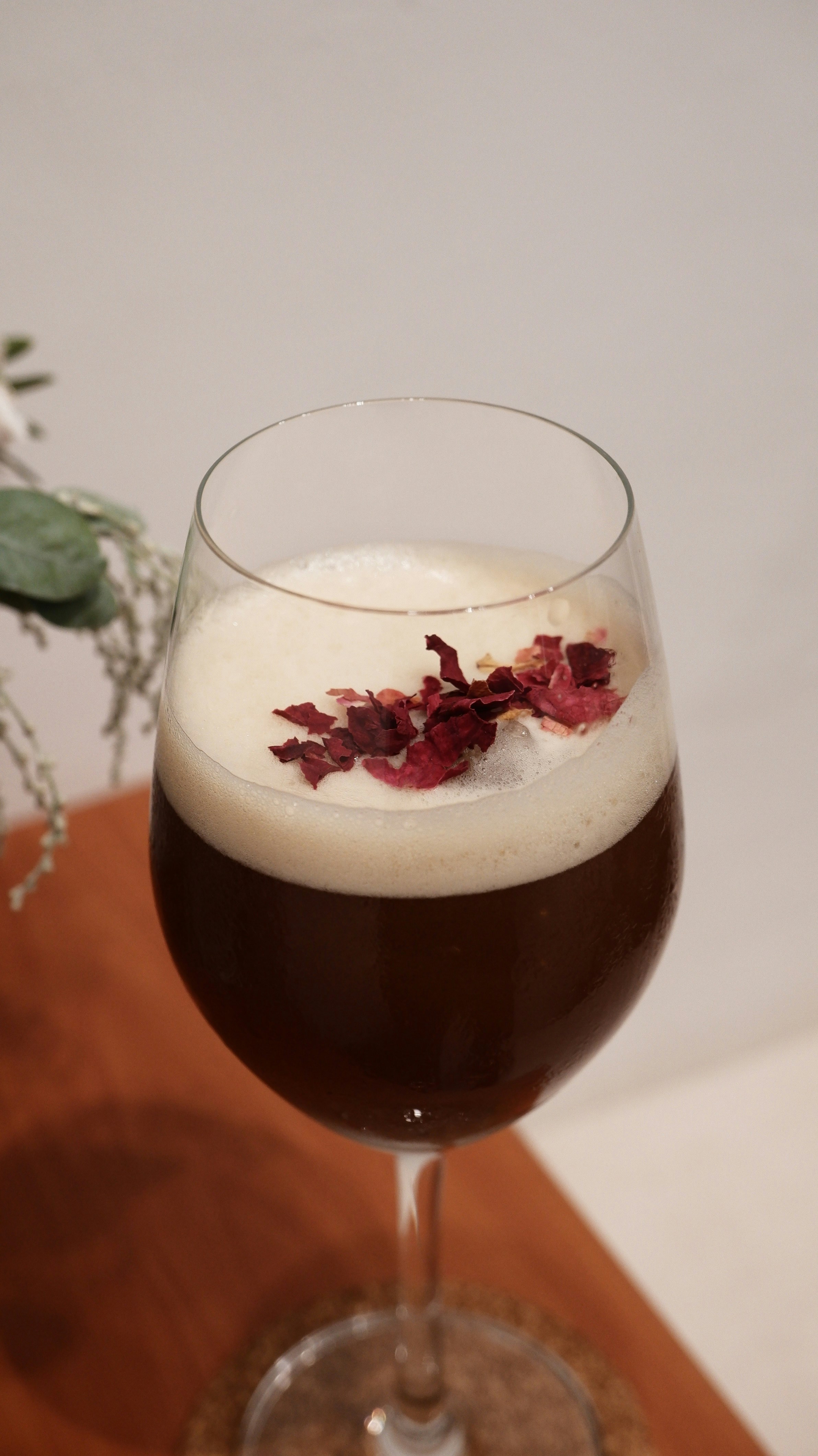 A glass of wine photo – Free Beverage Image on Unsplash