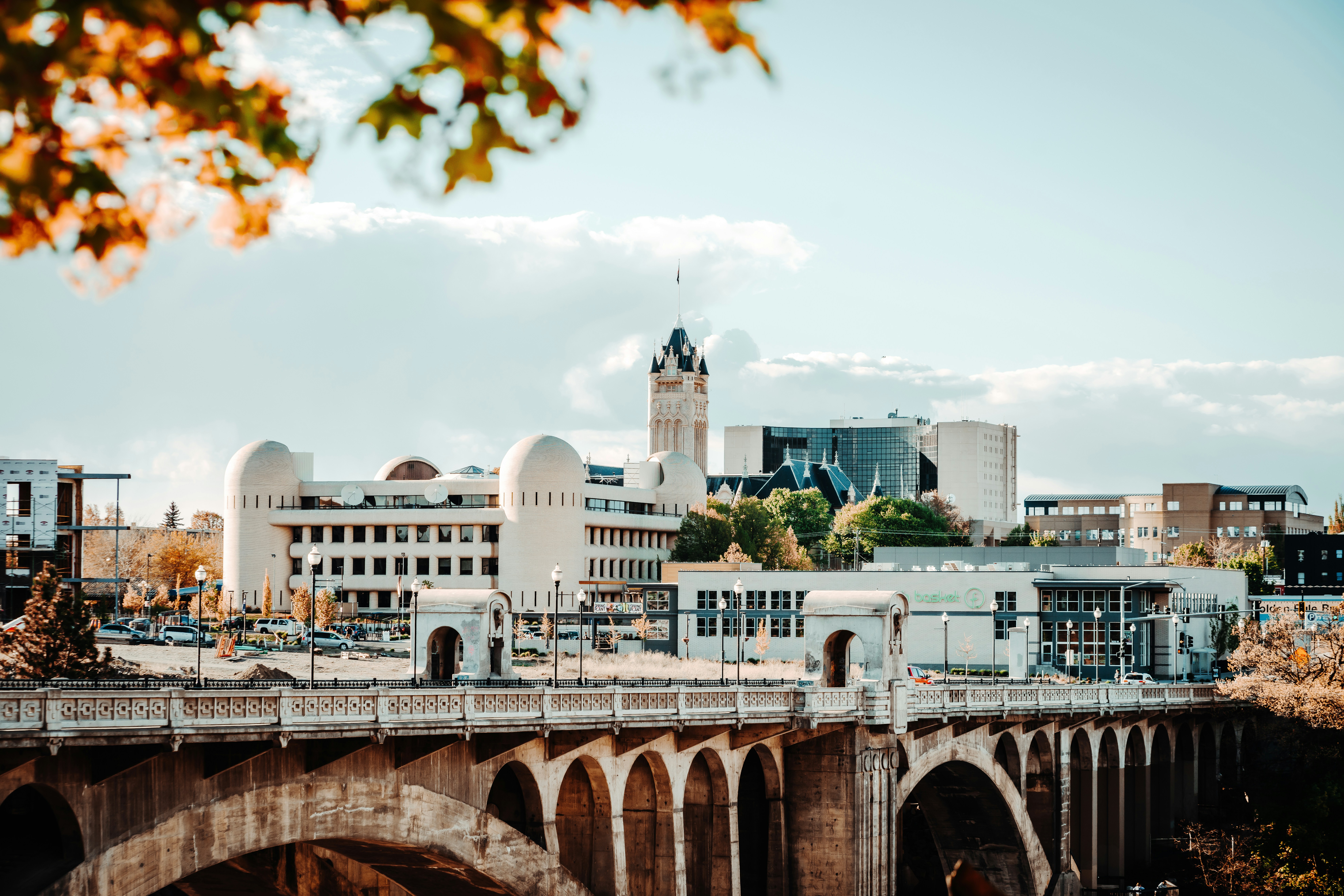 Urban Heritage Meets Autumn GlowEmmanuel Munoz