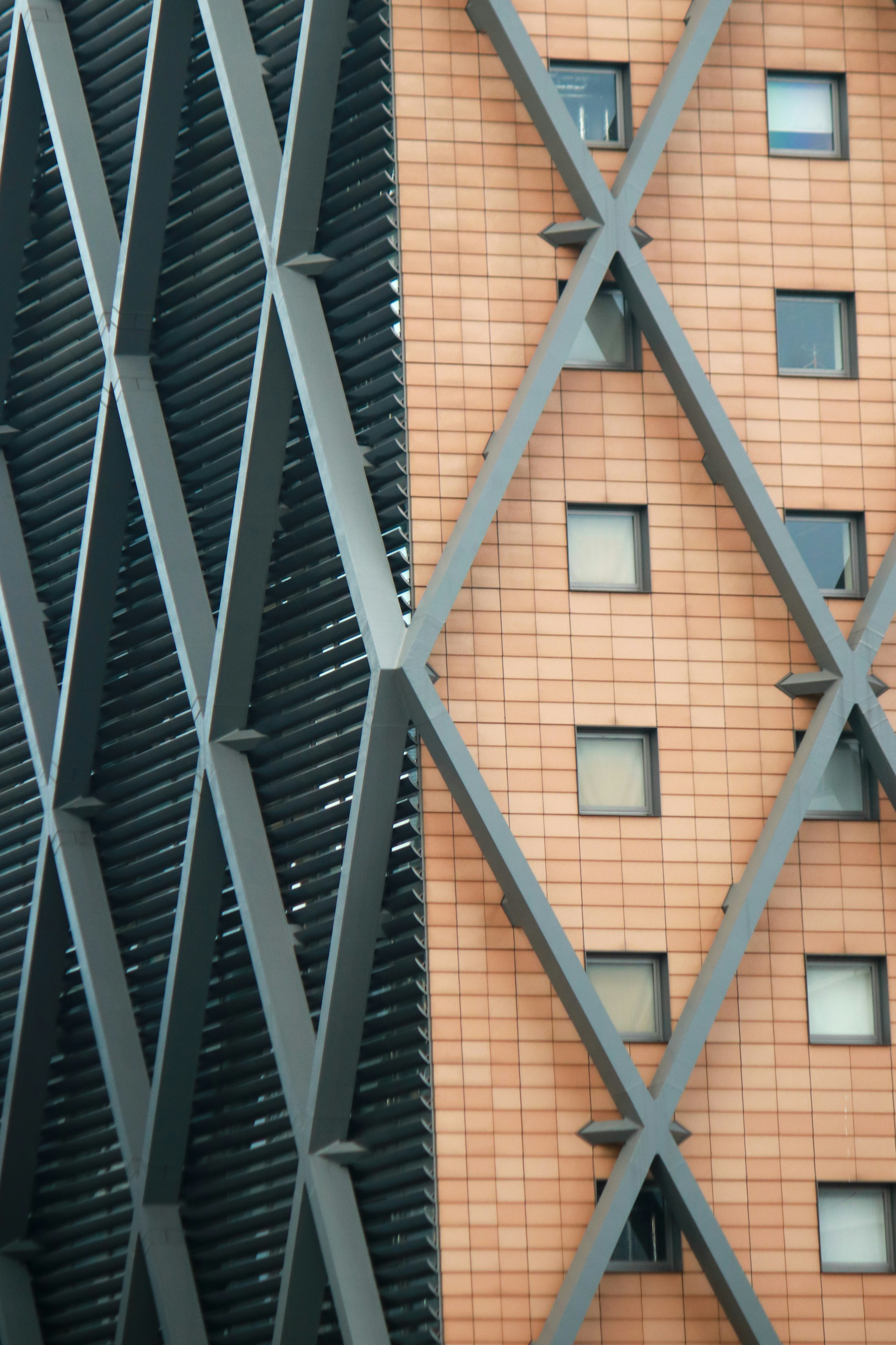 Diamond Lattice on Brick: A Geometric Portrait of a Modern Facade