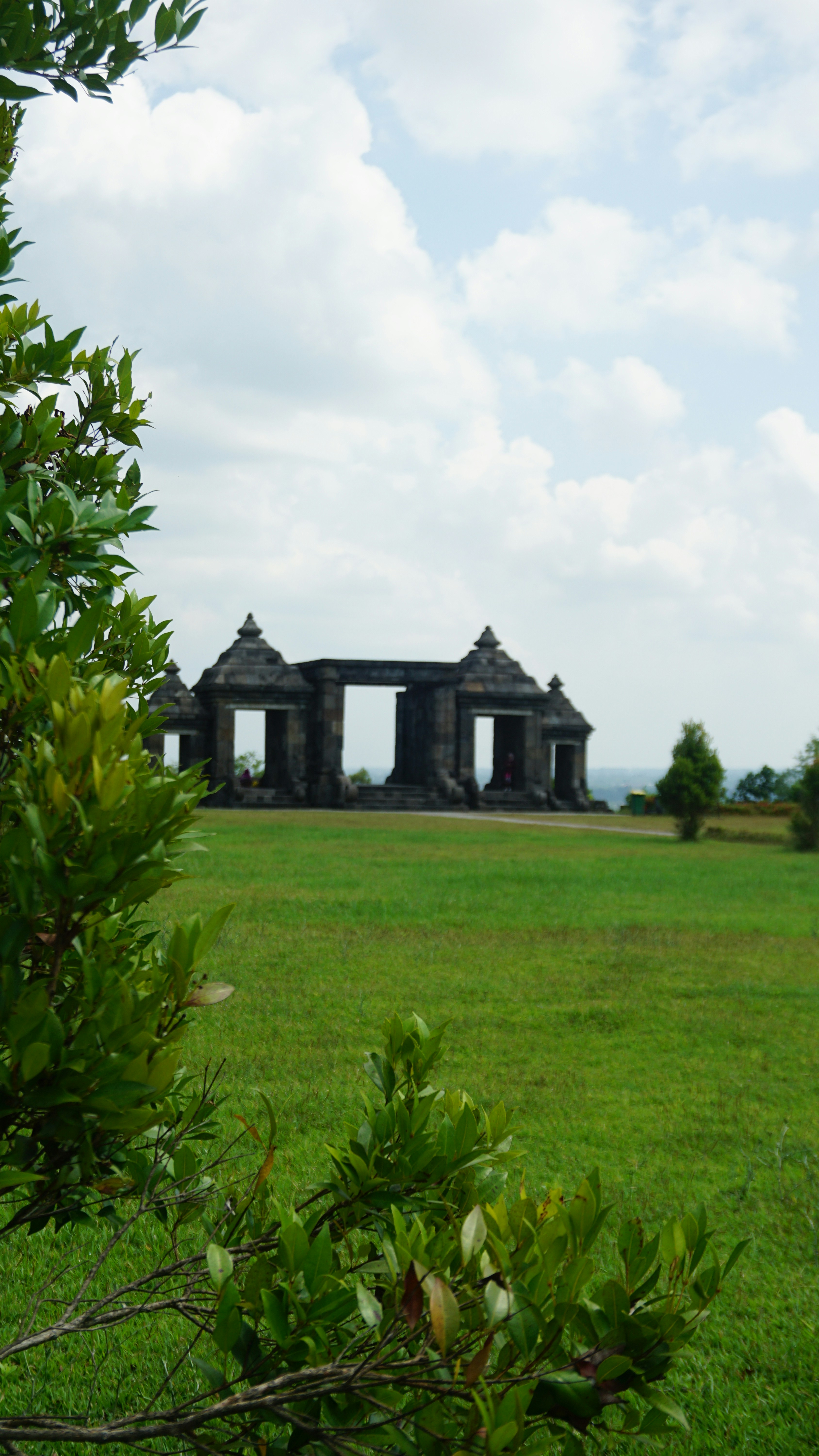 A building in a field photo – Free Wellbeing Image on Unsplash