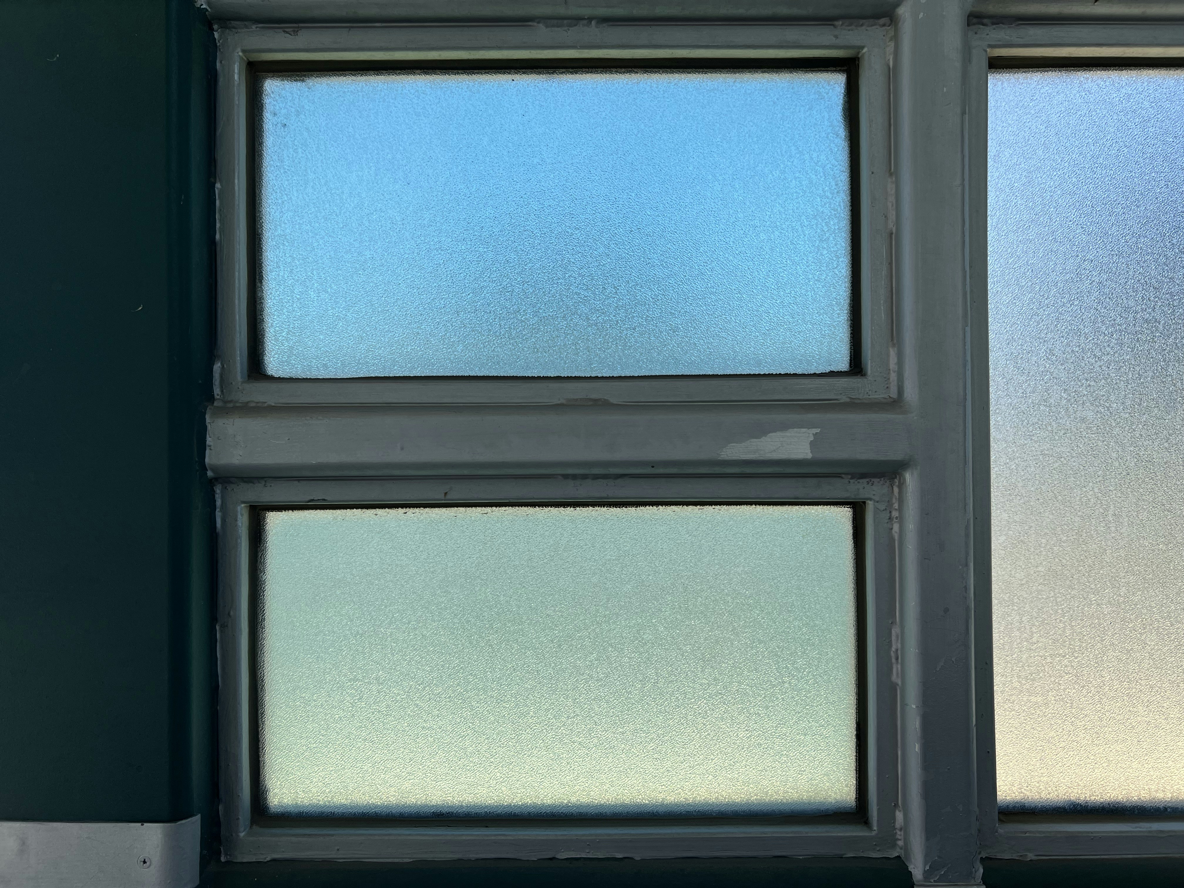 A window with a square frame photo – Free Blue Image on Unsplash
