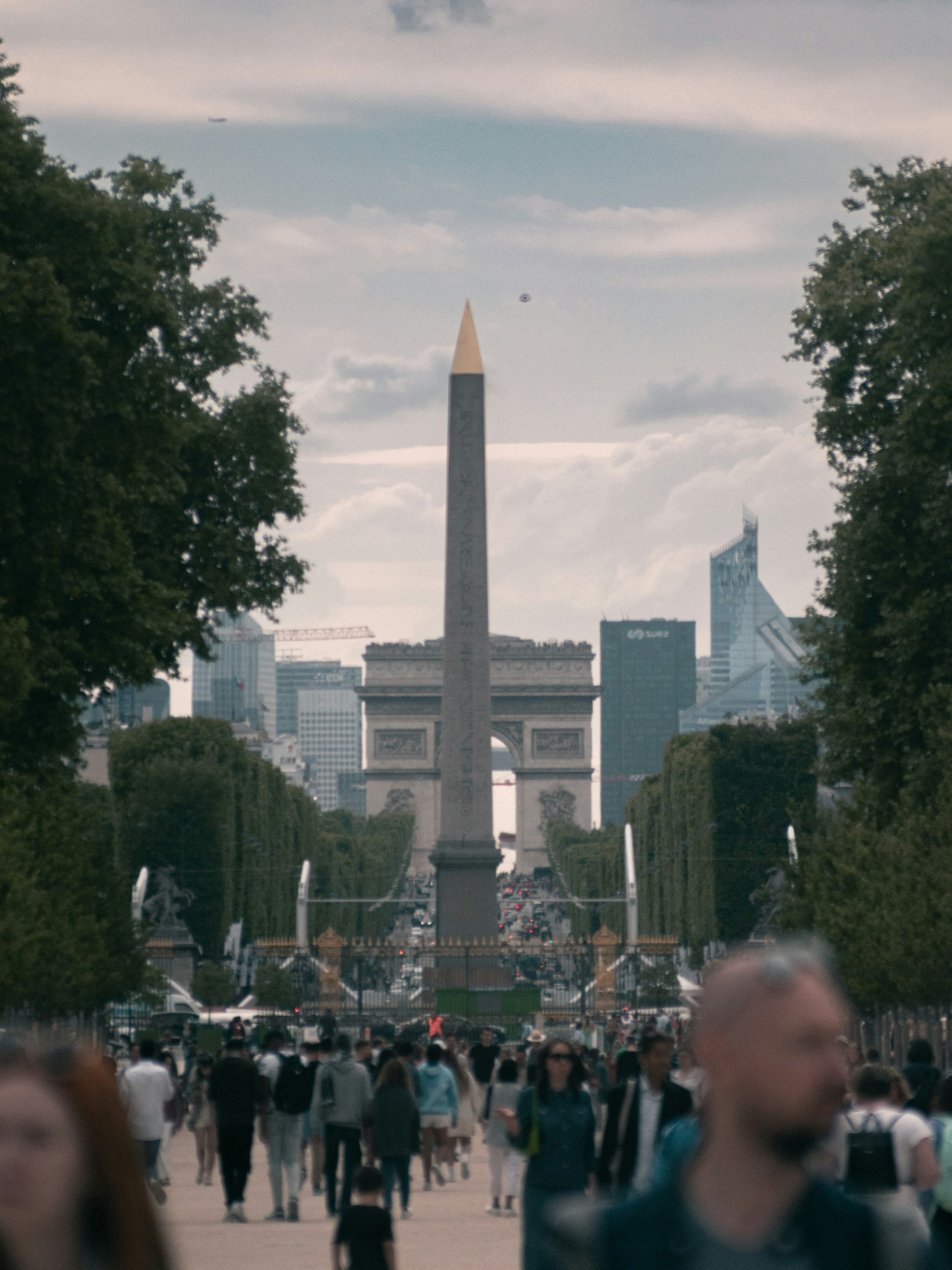 Promenade to the Luxor Obelisk: Crowds Converge on a Parisian Skyline