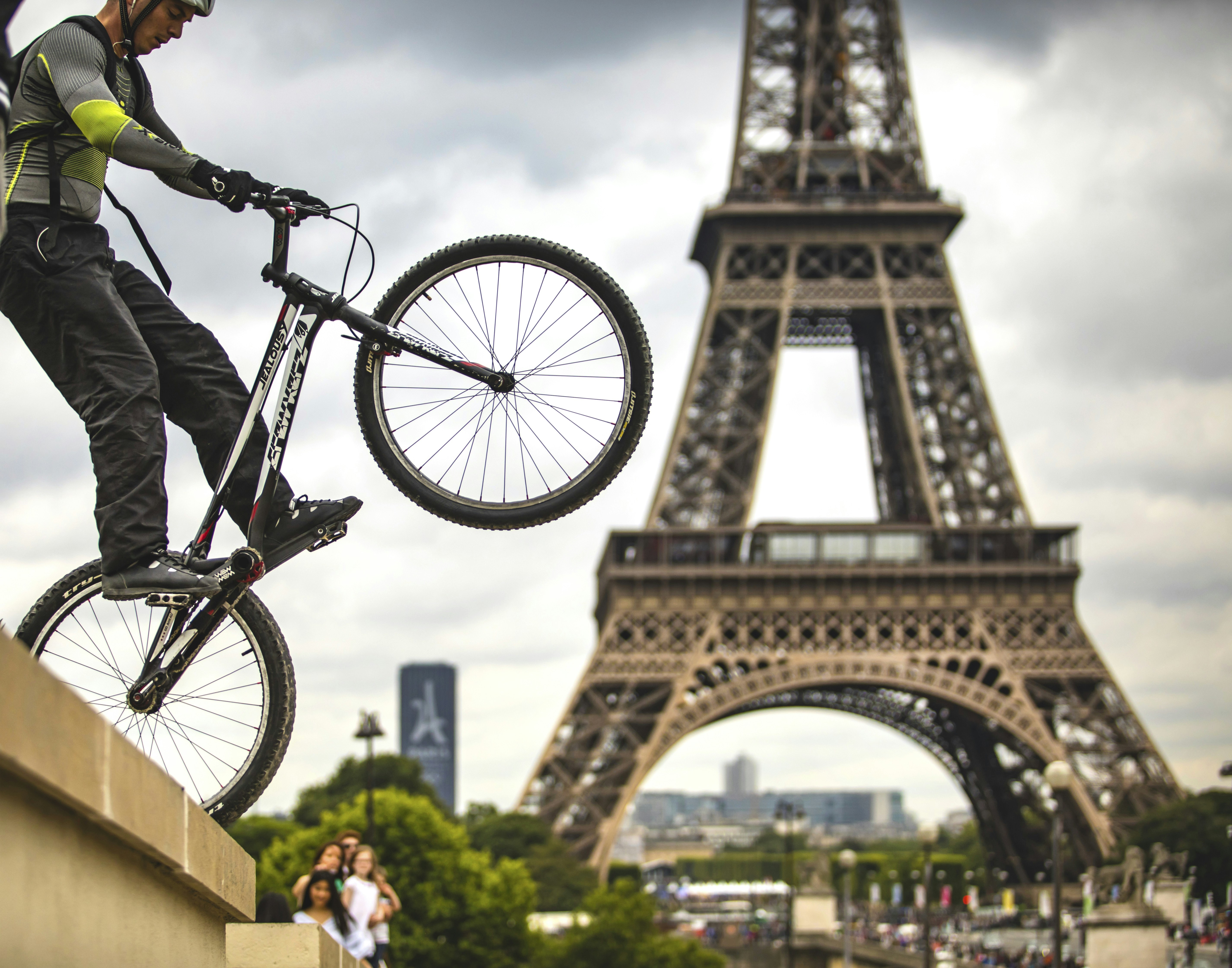 Wheelie under the Iron Lady: Parisian stunt near the Eiffel Tower