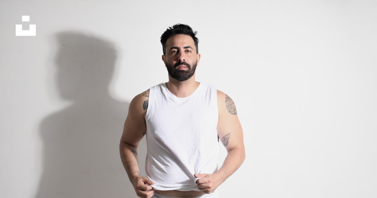 Foto Una Persona Con Ropa Interior Imagen Hombre Gratis En Unsplash
