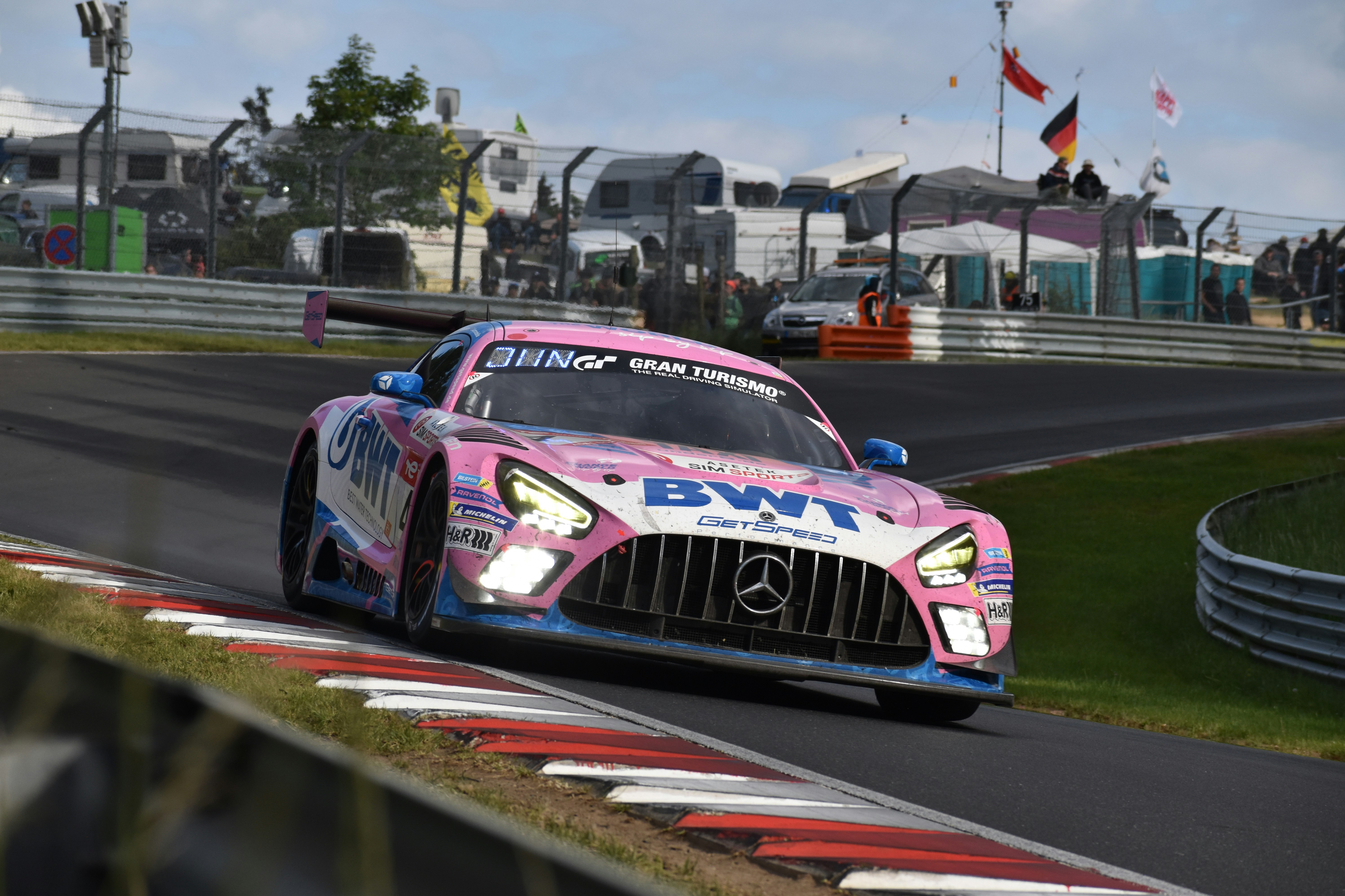 A race car on a race track photo – Free Nürburgring Image on Unsplash