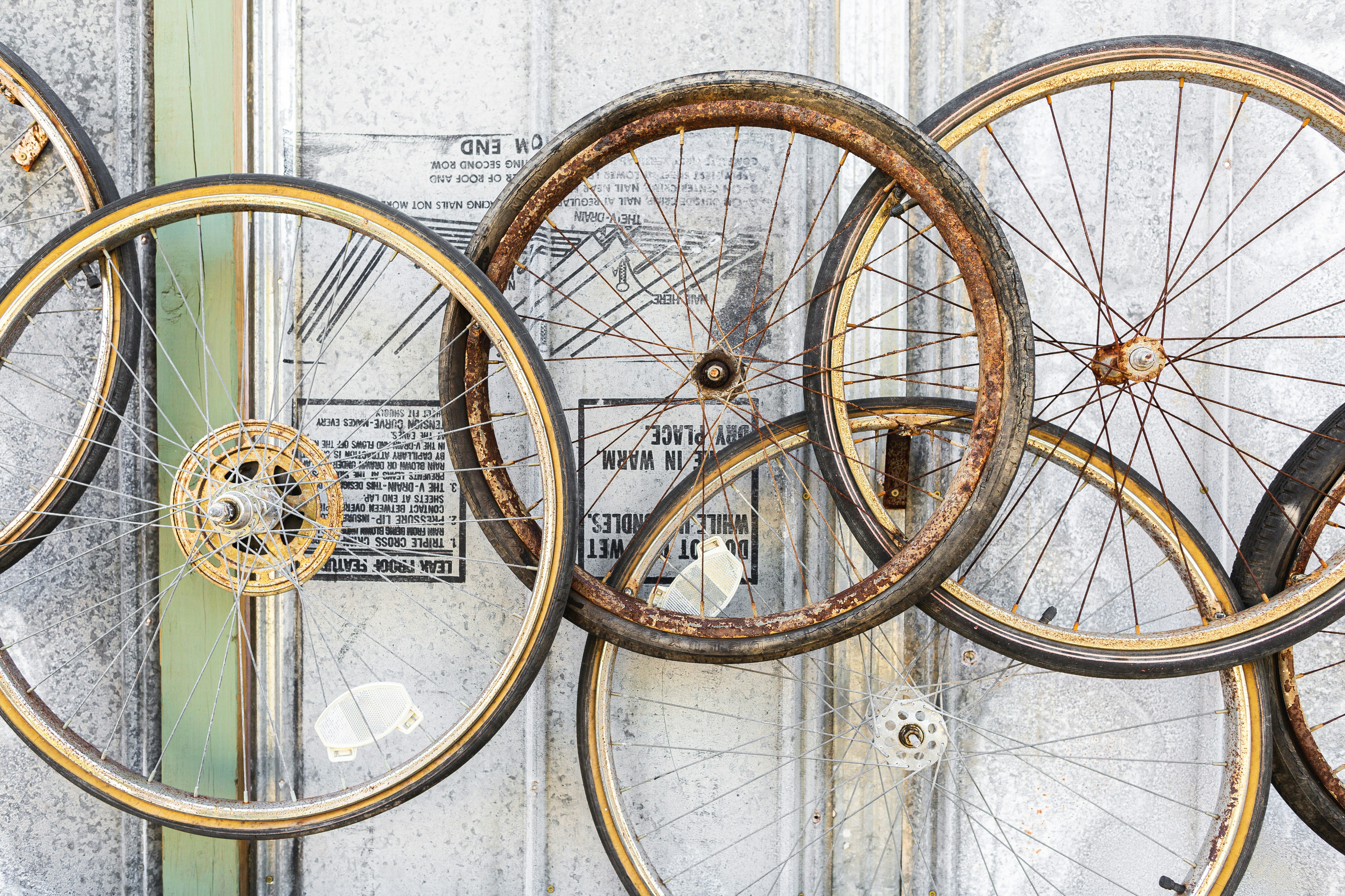 Rusty Circles of Time: A Bicycle Wheel Display