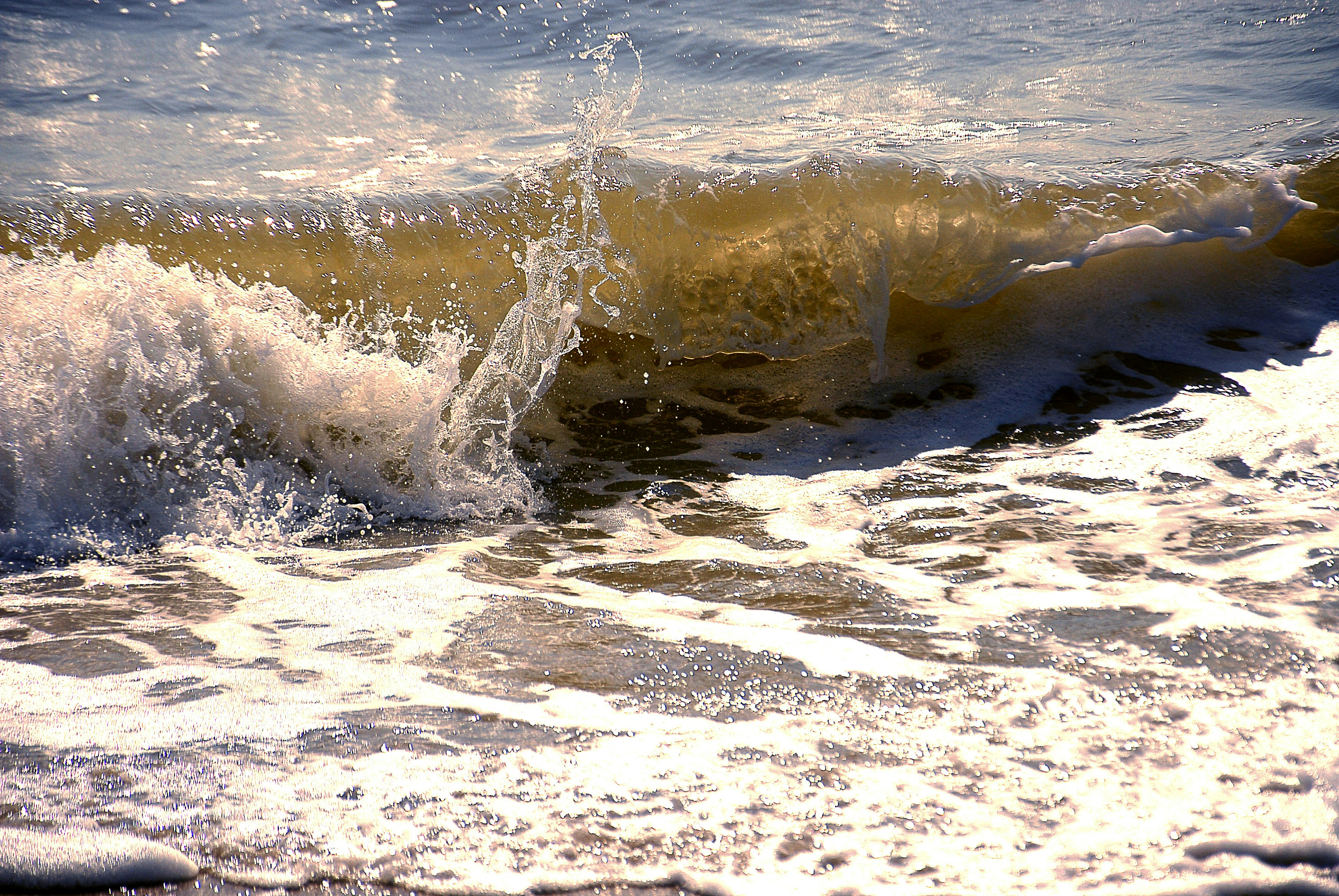Vagues s’écrasant sur une plage photo – Photo Berdiansk Gratuite sur ...