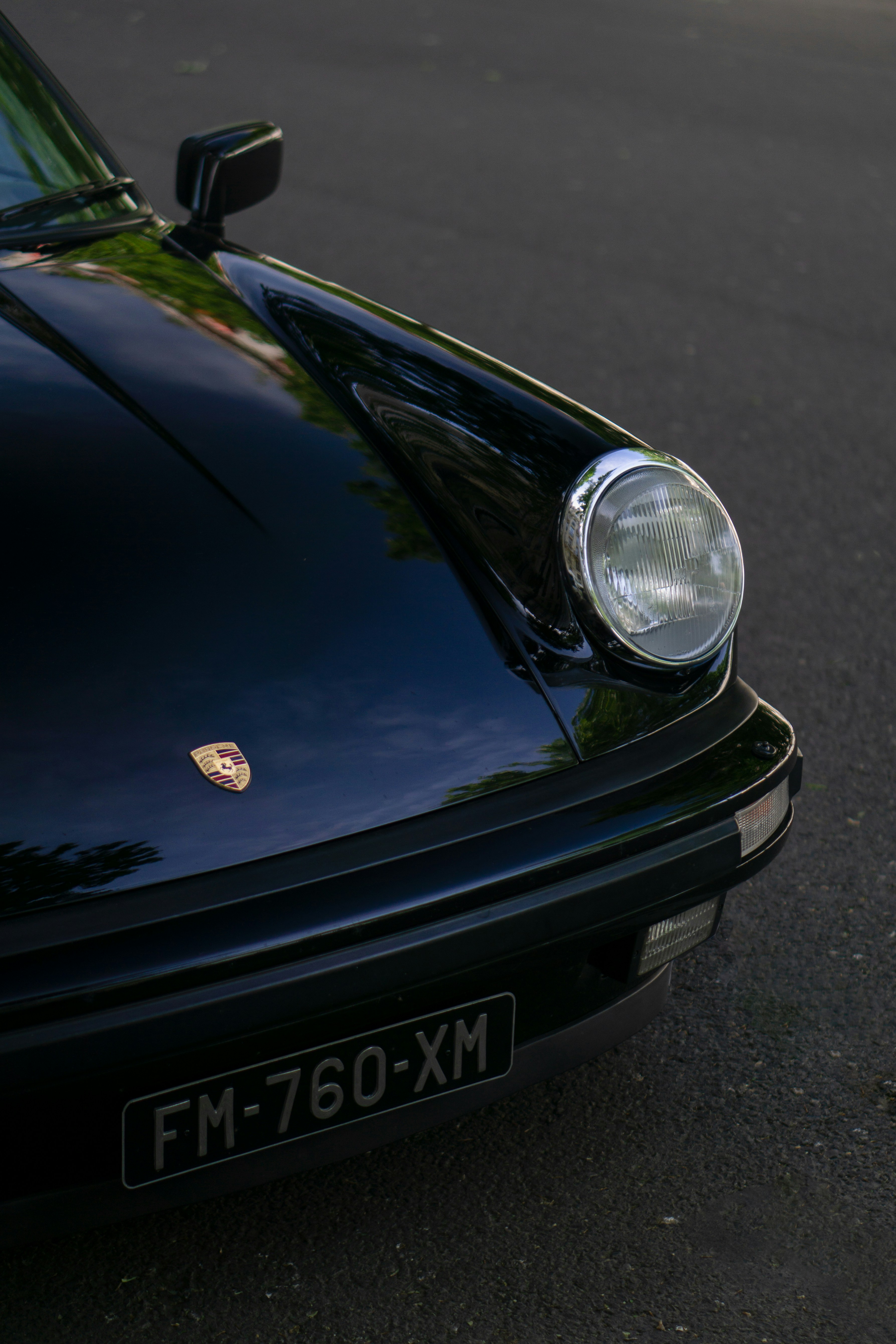 A black targa in ParisEmile