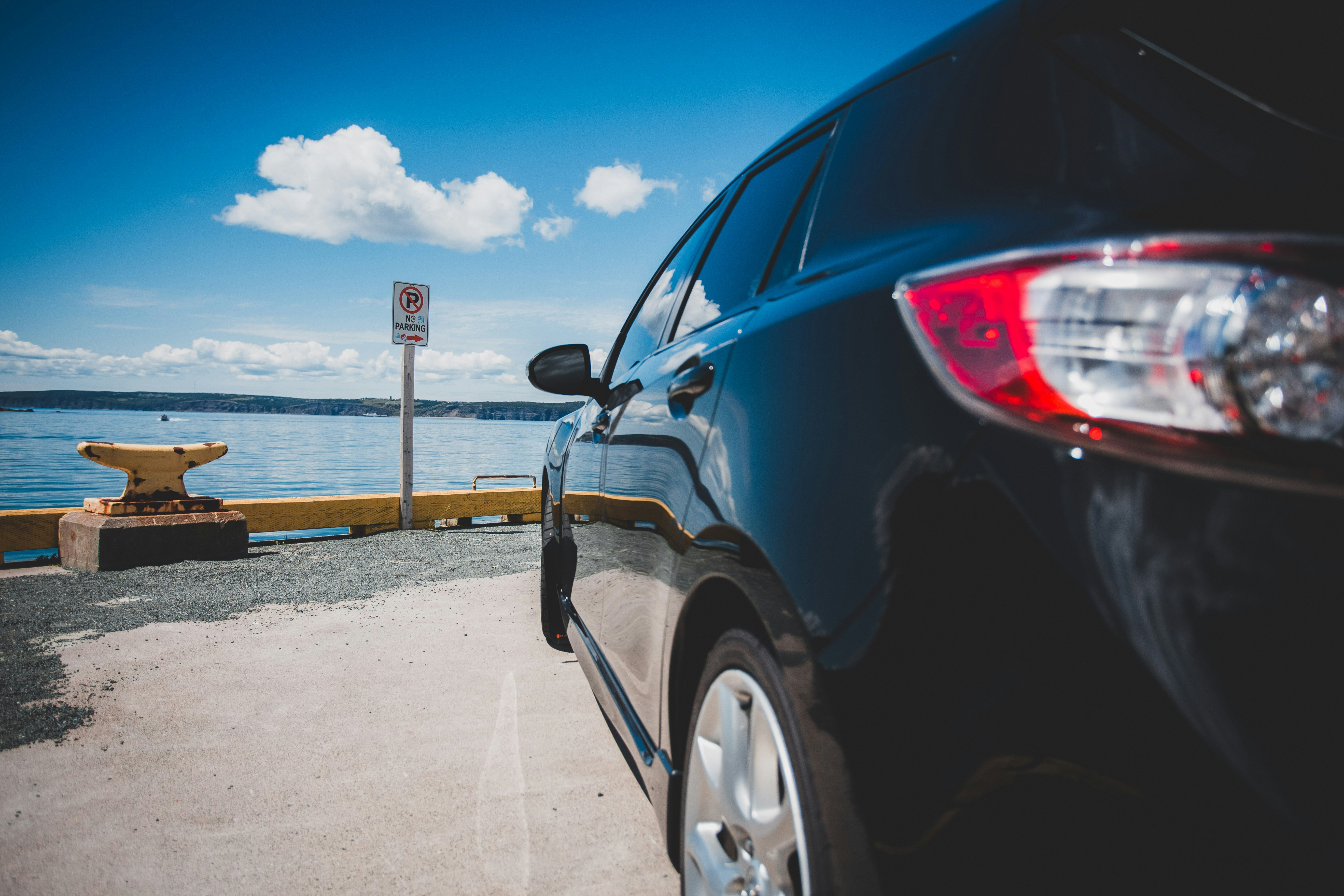 Foto zum Thema Ein Auto am Strand geparkt – Kostenloses Bild zu Rad auf ...