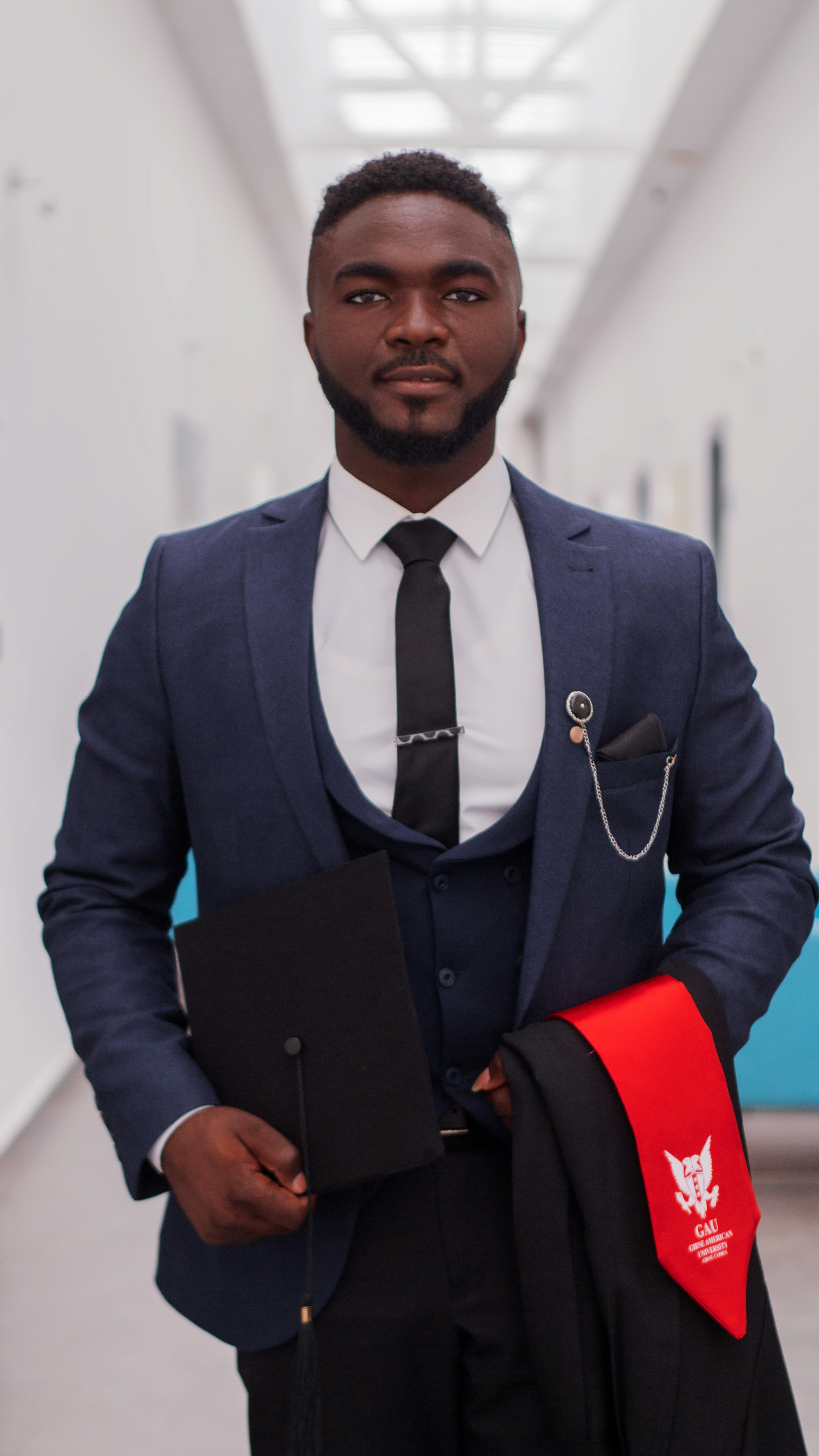 Un homme en costume-cravate photo – Image gratuite de Graduation sur ...