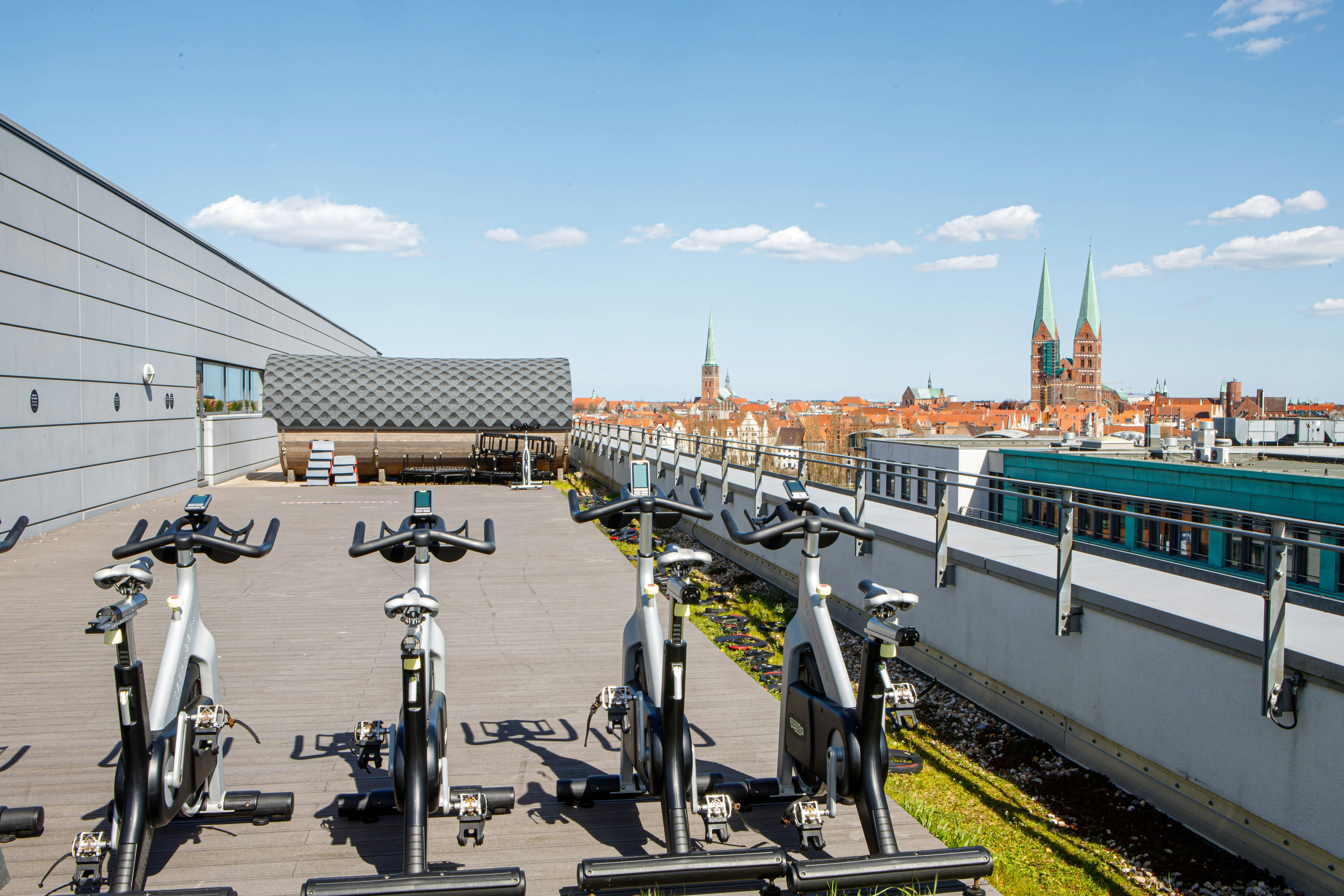 Urban Rooftop Fitness Oasis