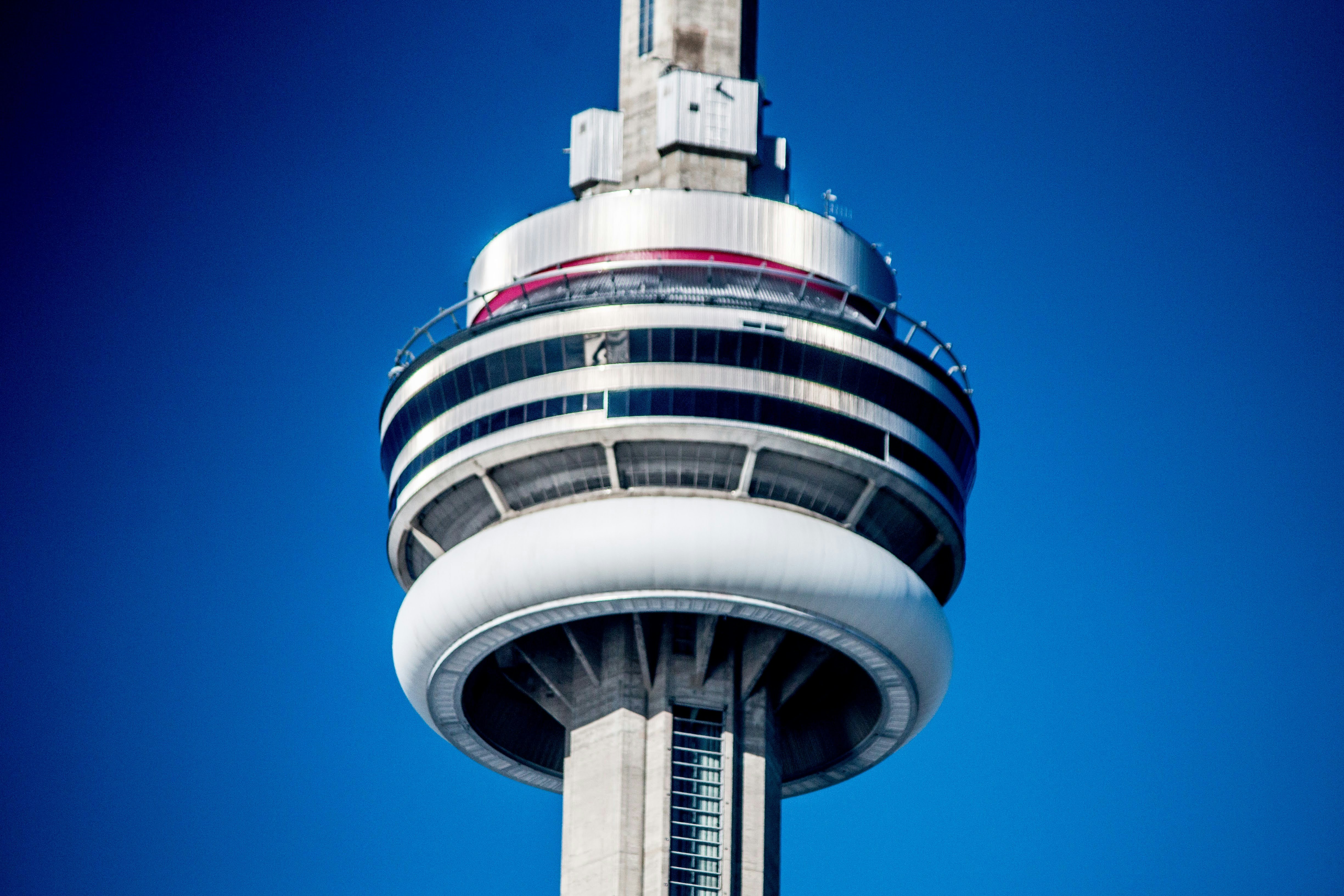 A tall tower with a circular top photo – Free Building Image on Unsplash
