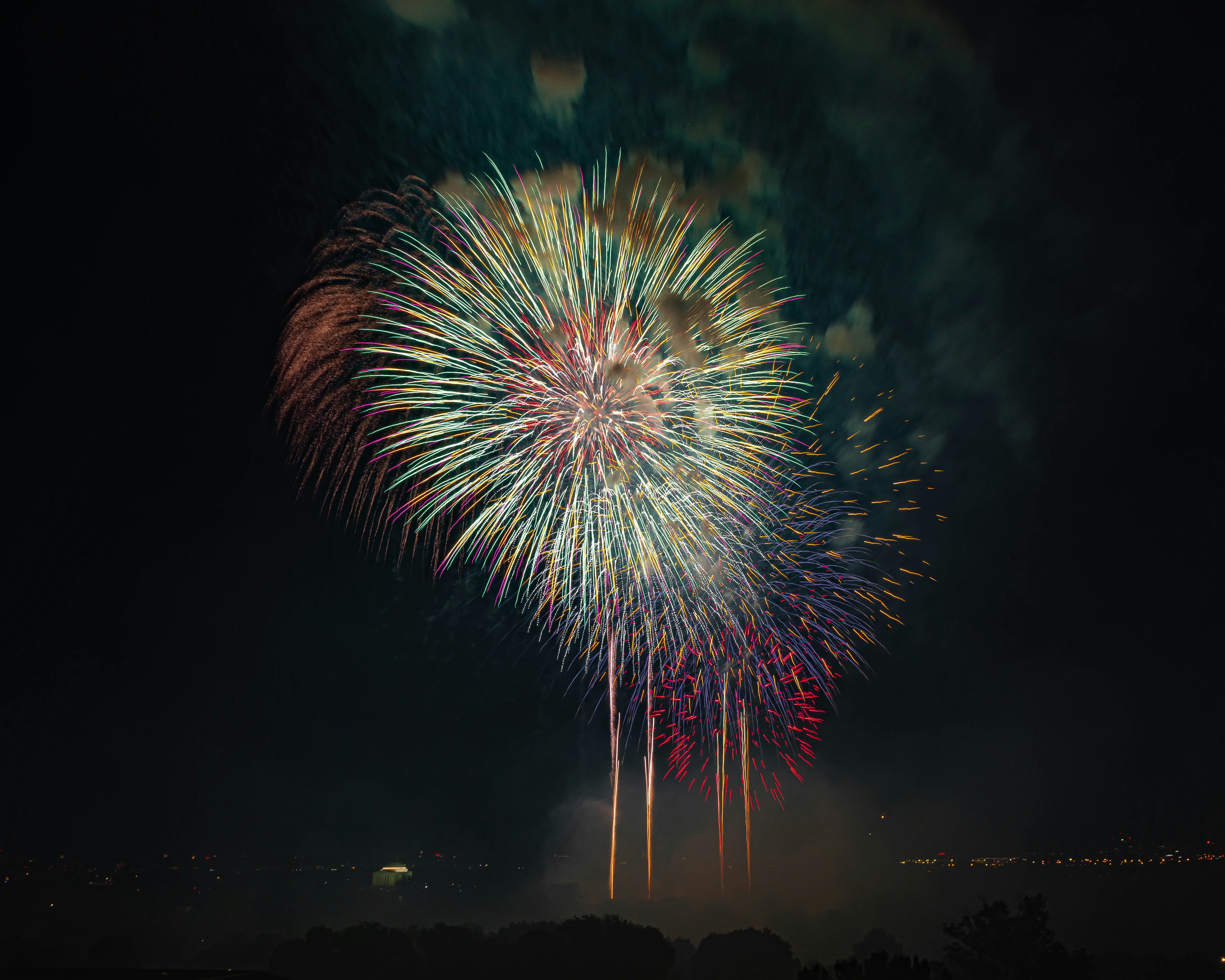 Fireworks in the sky photo – Free Fireworks Image on Unsplash