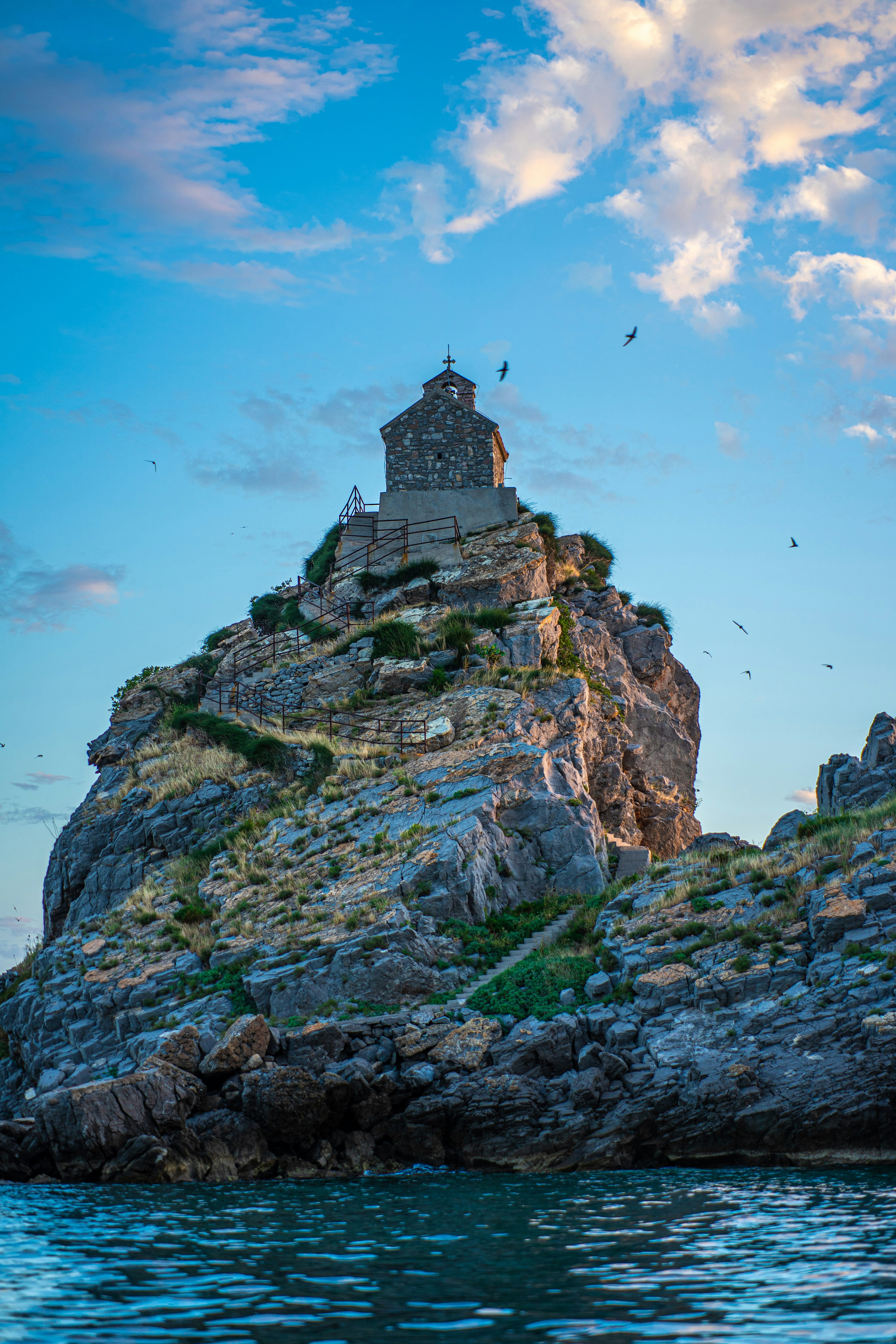 Stone Chapel on the Cliff: A Seabound Outpost under Open Sky