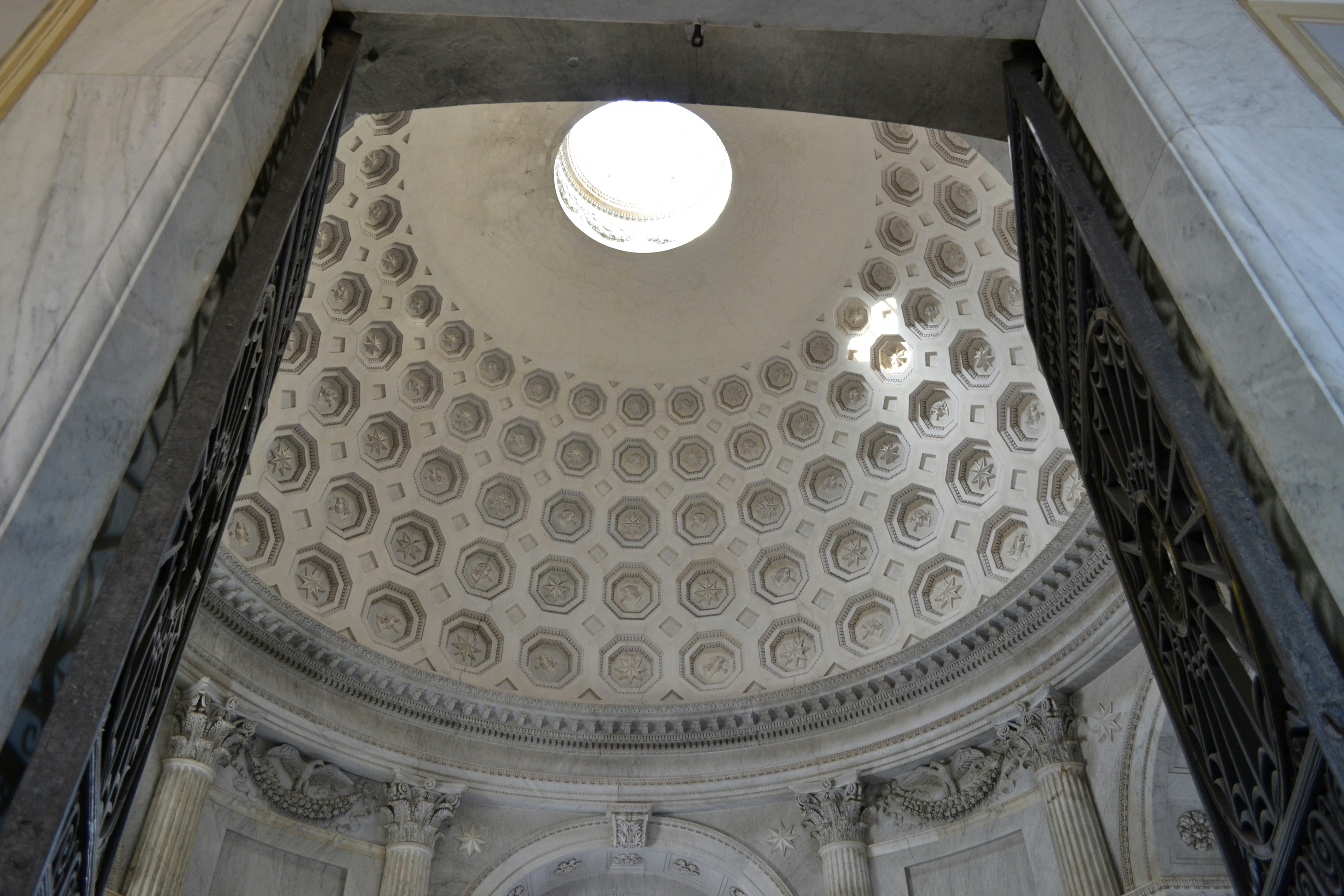 Oculus and Coffers: A Dome's Quiet Geometry