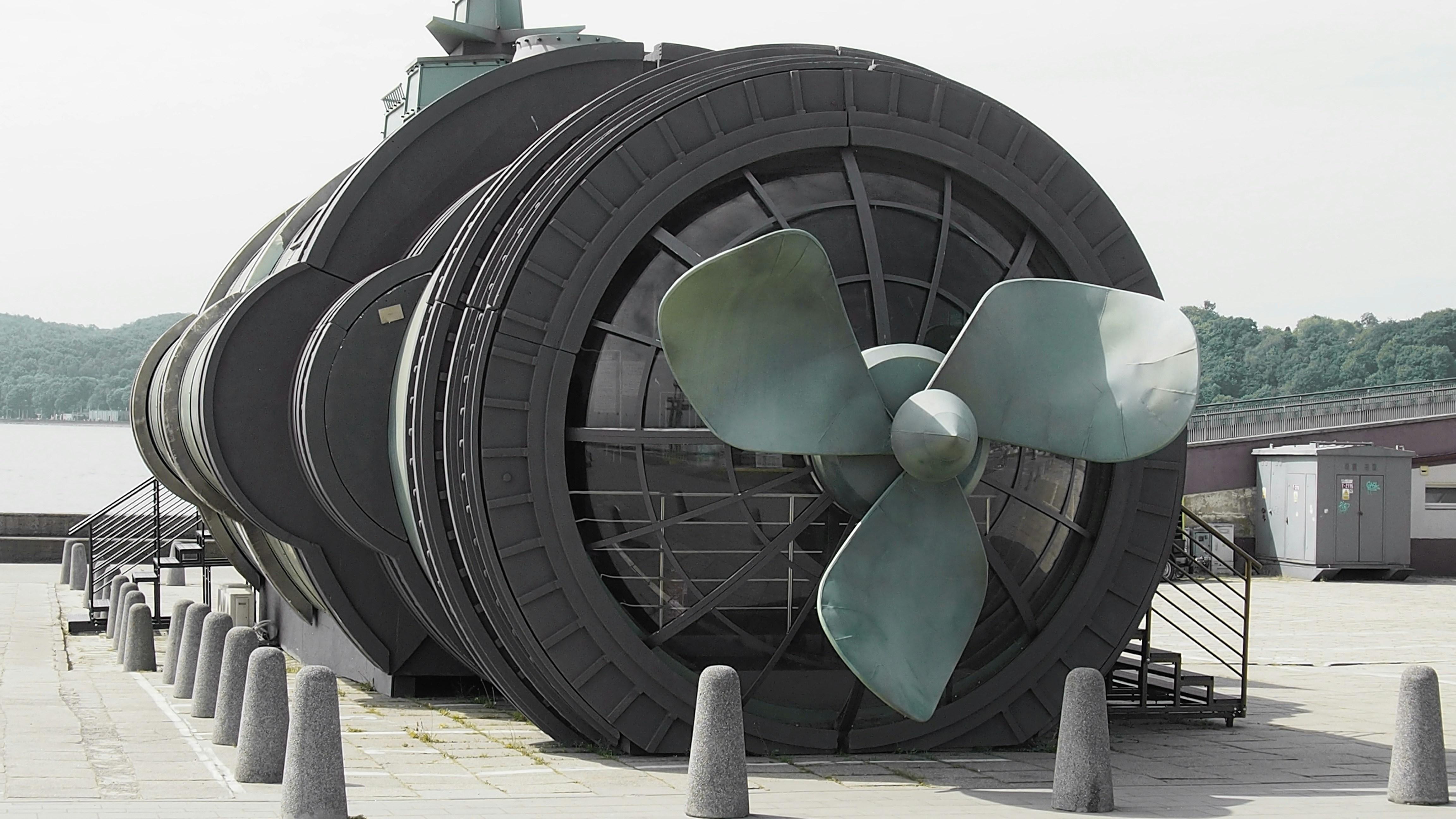 Turbine Silence: A Giant Propeller at the Quayside