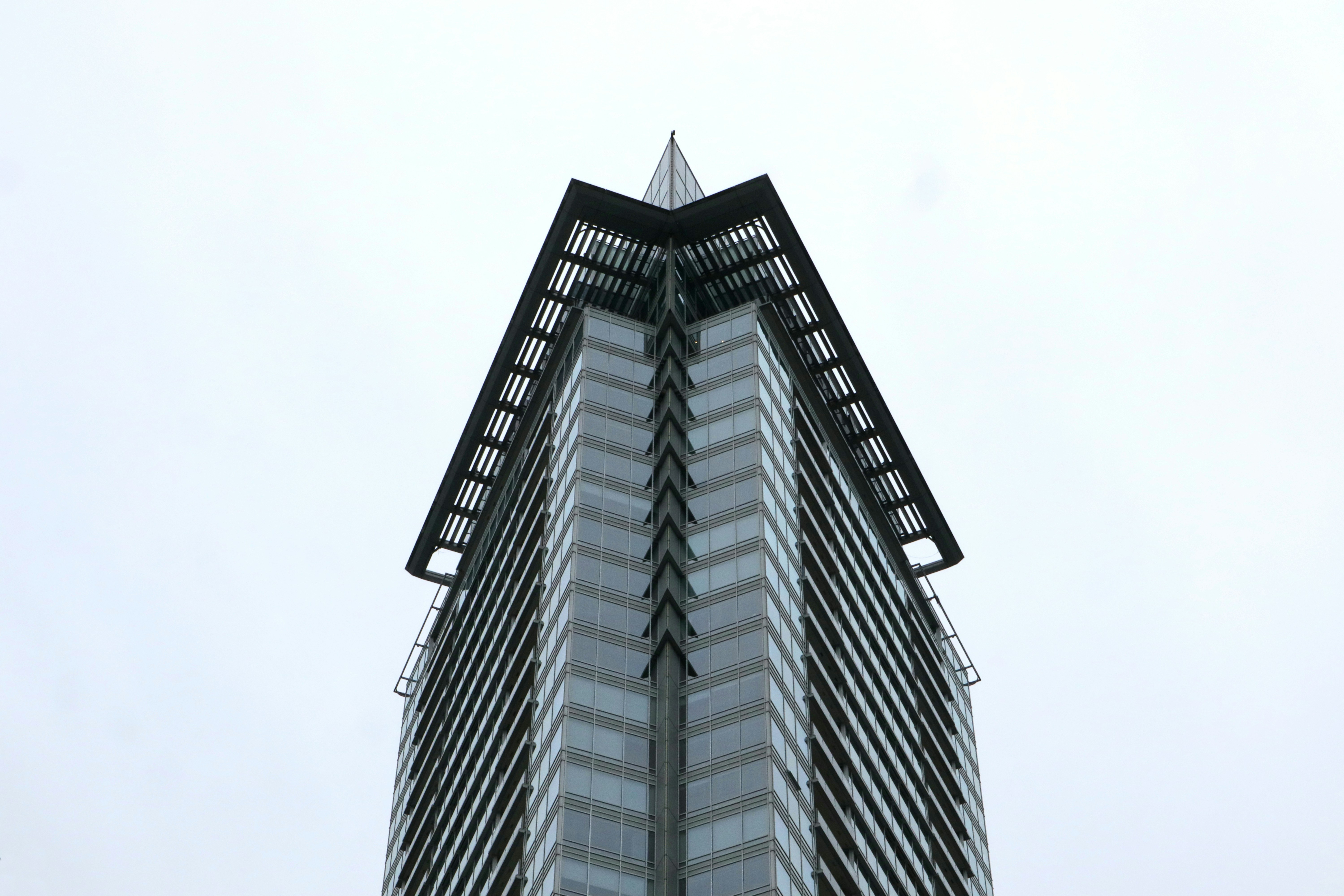 A tall building with a pointy top photo – Free Vancouver Image on Unsplash